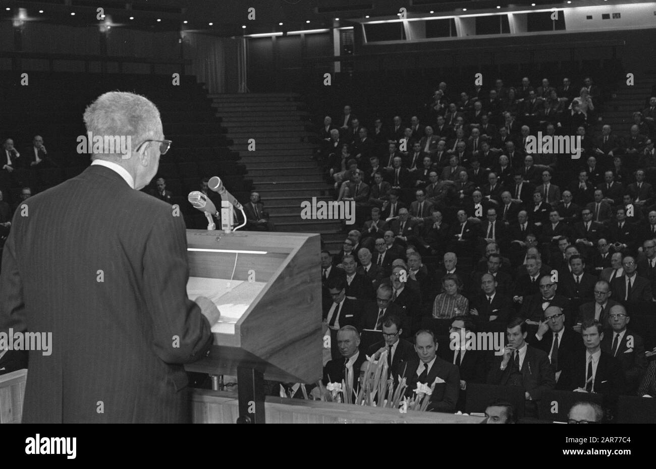 Tu delft auditorium hi-res stock photography and images - Alamy