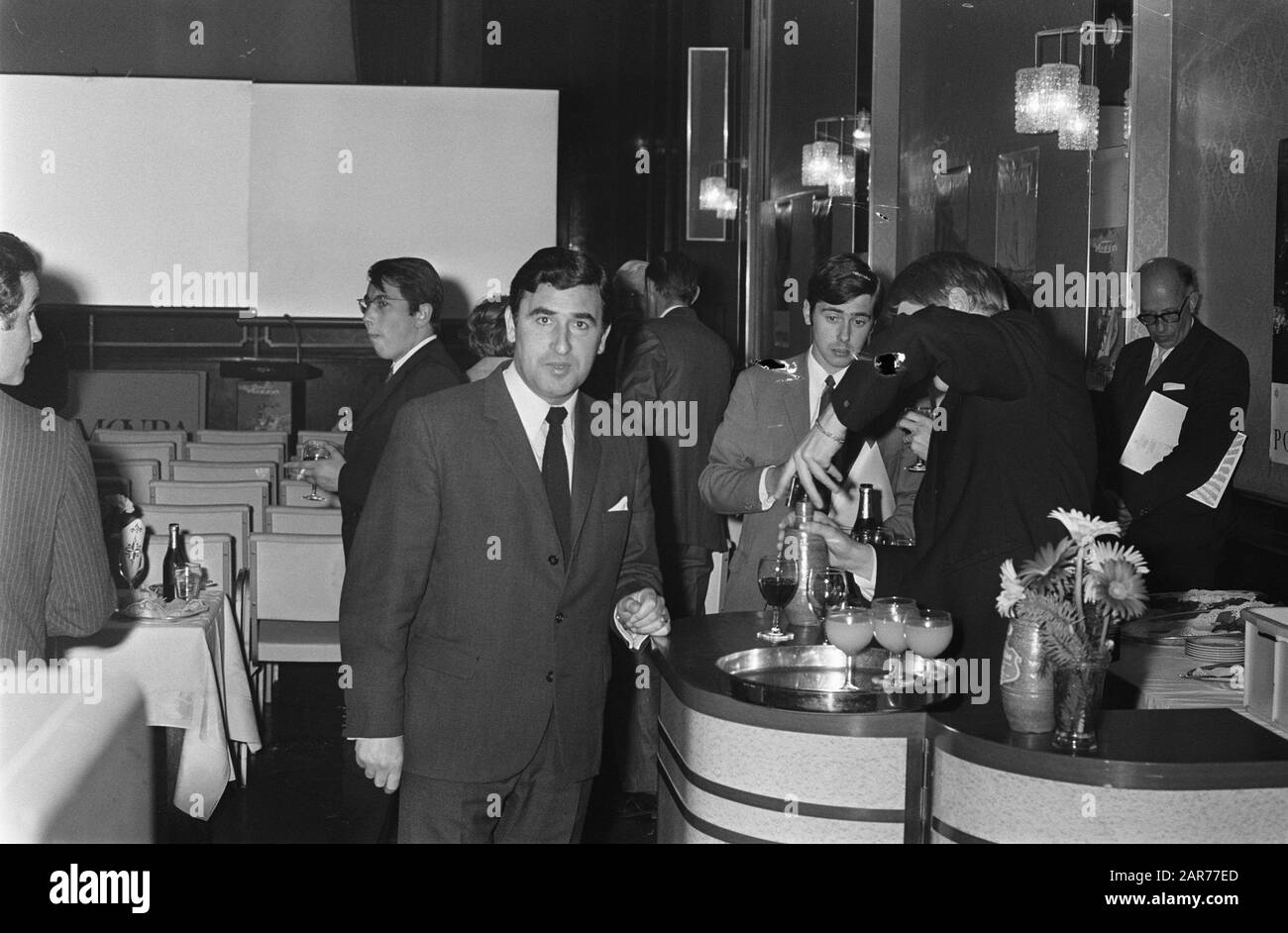 Hollander en van der mey reception hi-res stock photography and images ...