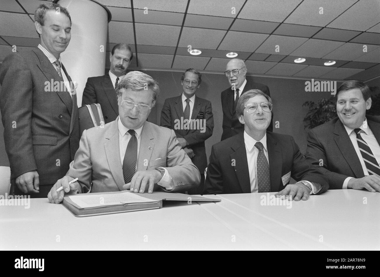 American stock exchange index Black and White Stock Photos & Images - Alamy