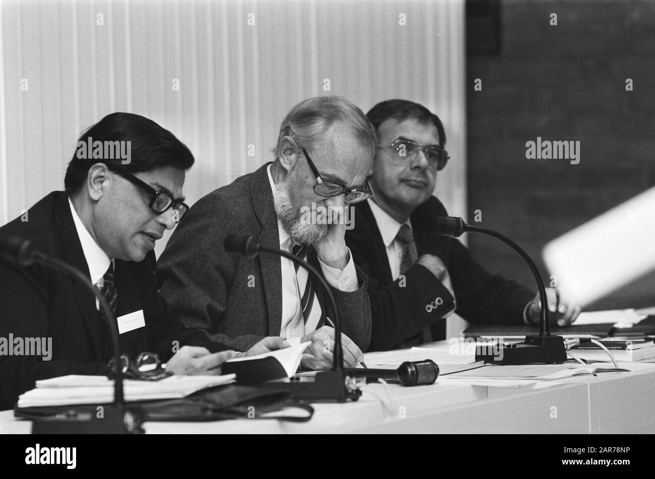 Assignment Nuffic in Trippenhuis in Amsterdam Date: October 6, 1984 ...