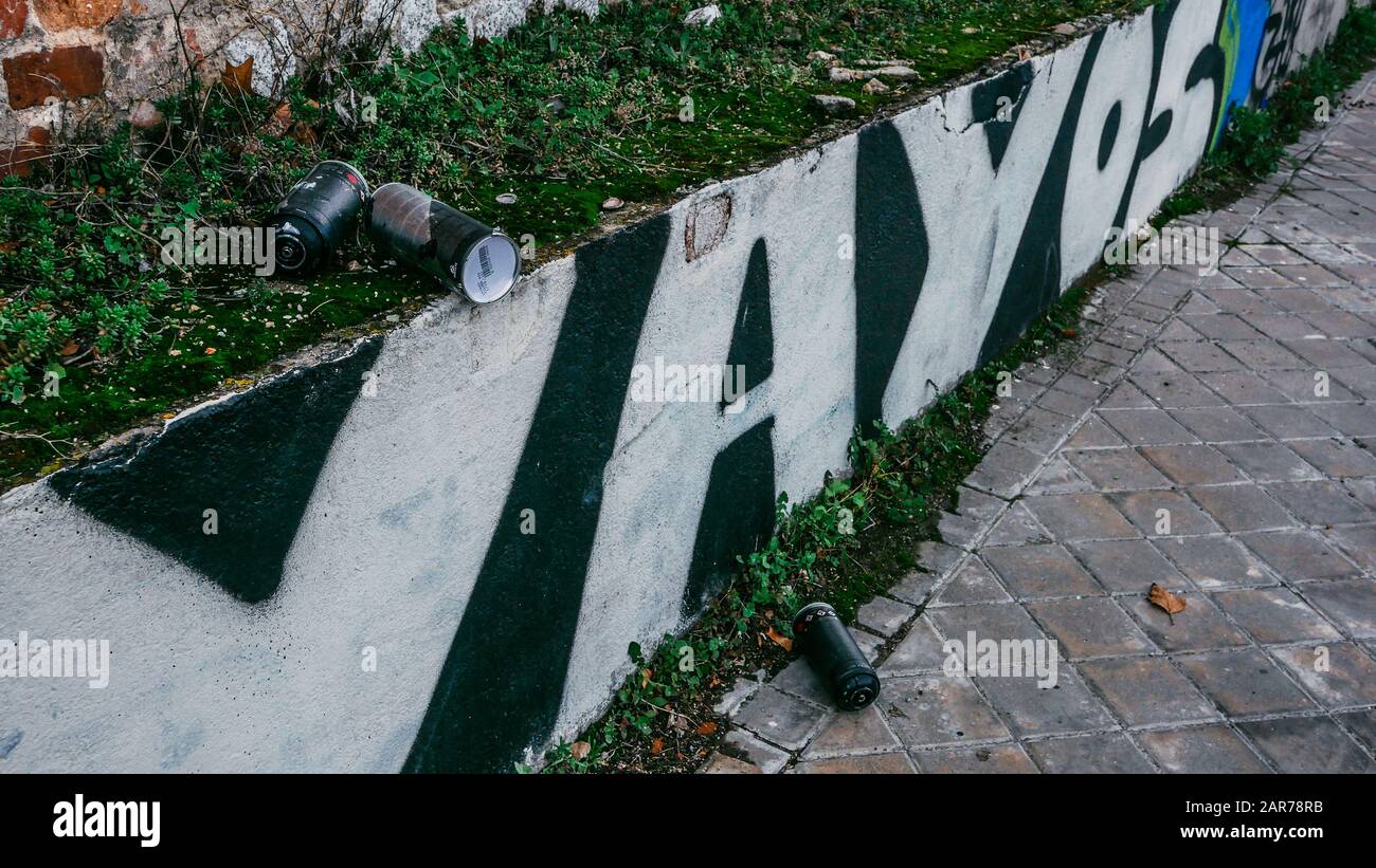 Aerosol writing hi-res stock photography and images - Alamy