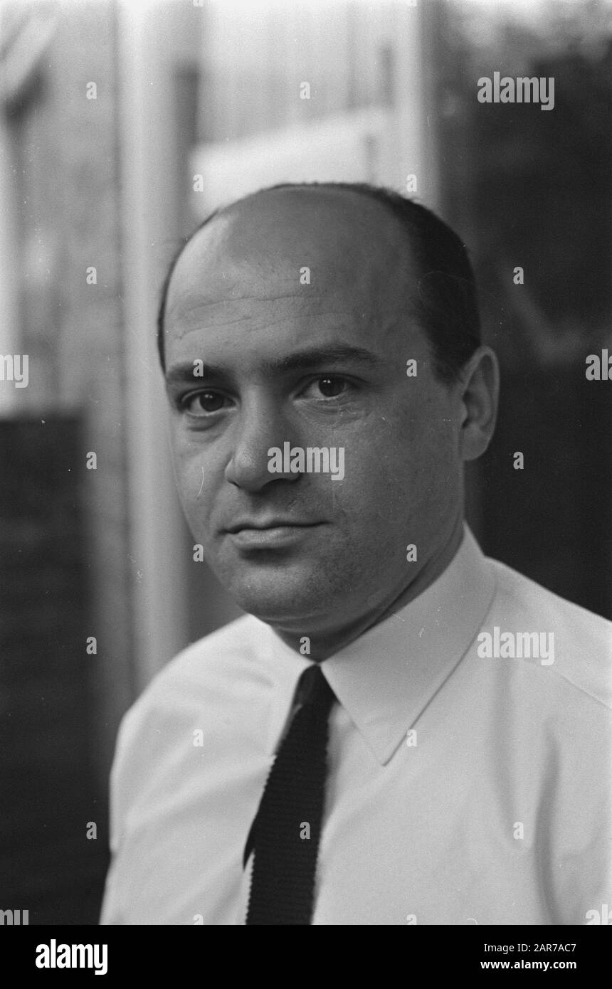 Trainer dutch basketball team hi-res stock photography and images - Alamy