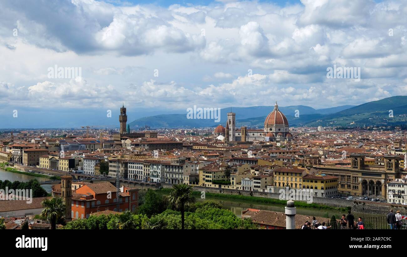 Duomo rooftops florence italy scenic hi-res stock photography and ...