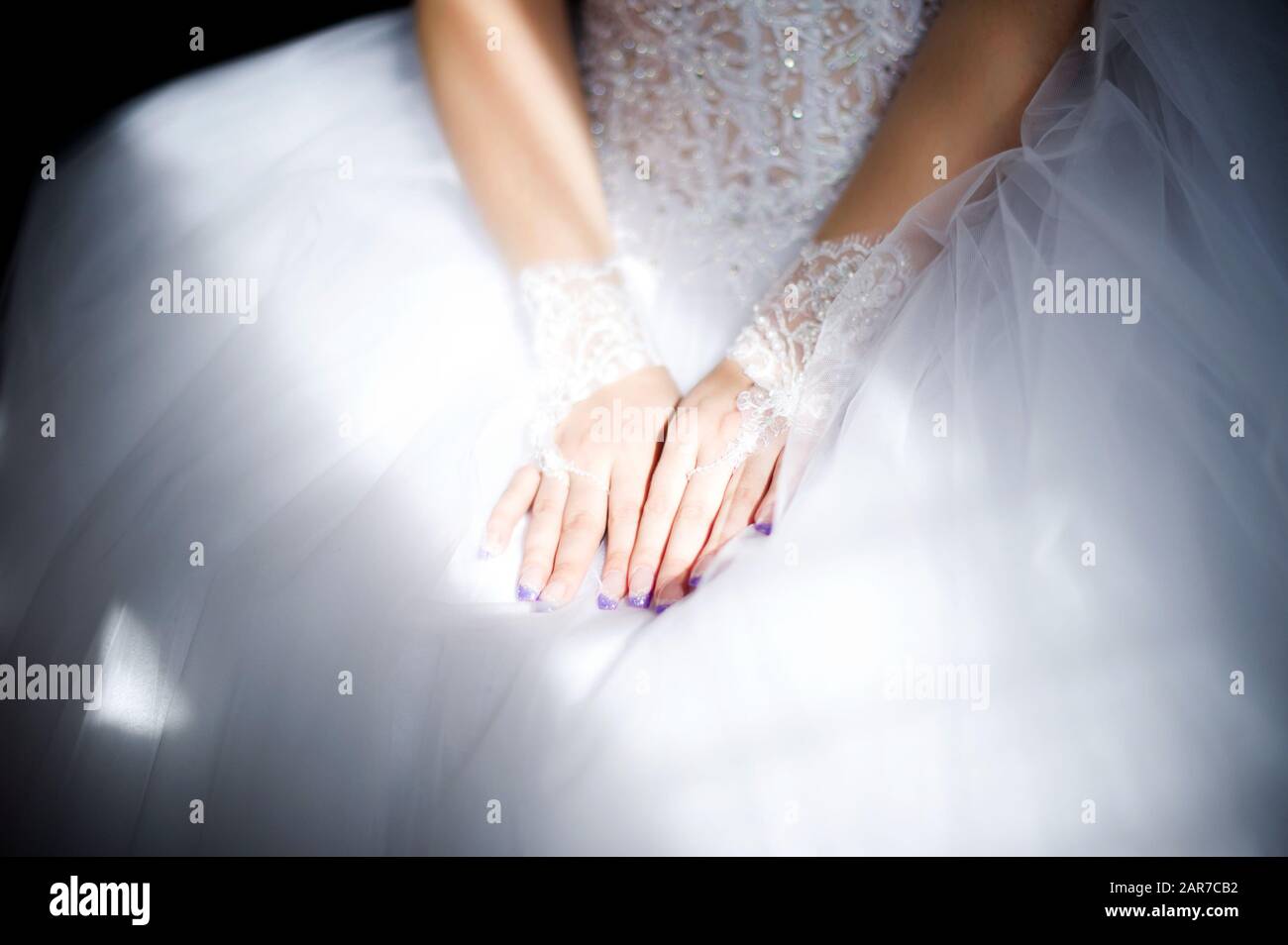 Girl in magnificent dress hi-res stock photography and images - Alamy