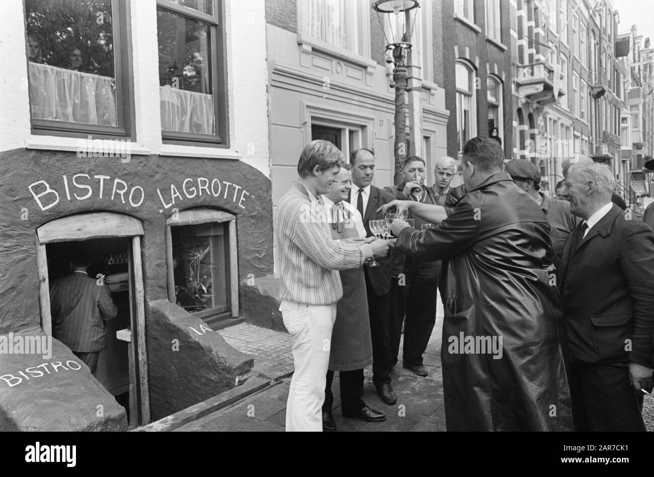 Stuntman annex restaurateur Wim Wagenaar opened in the presence of ...