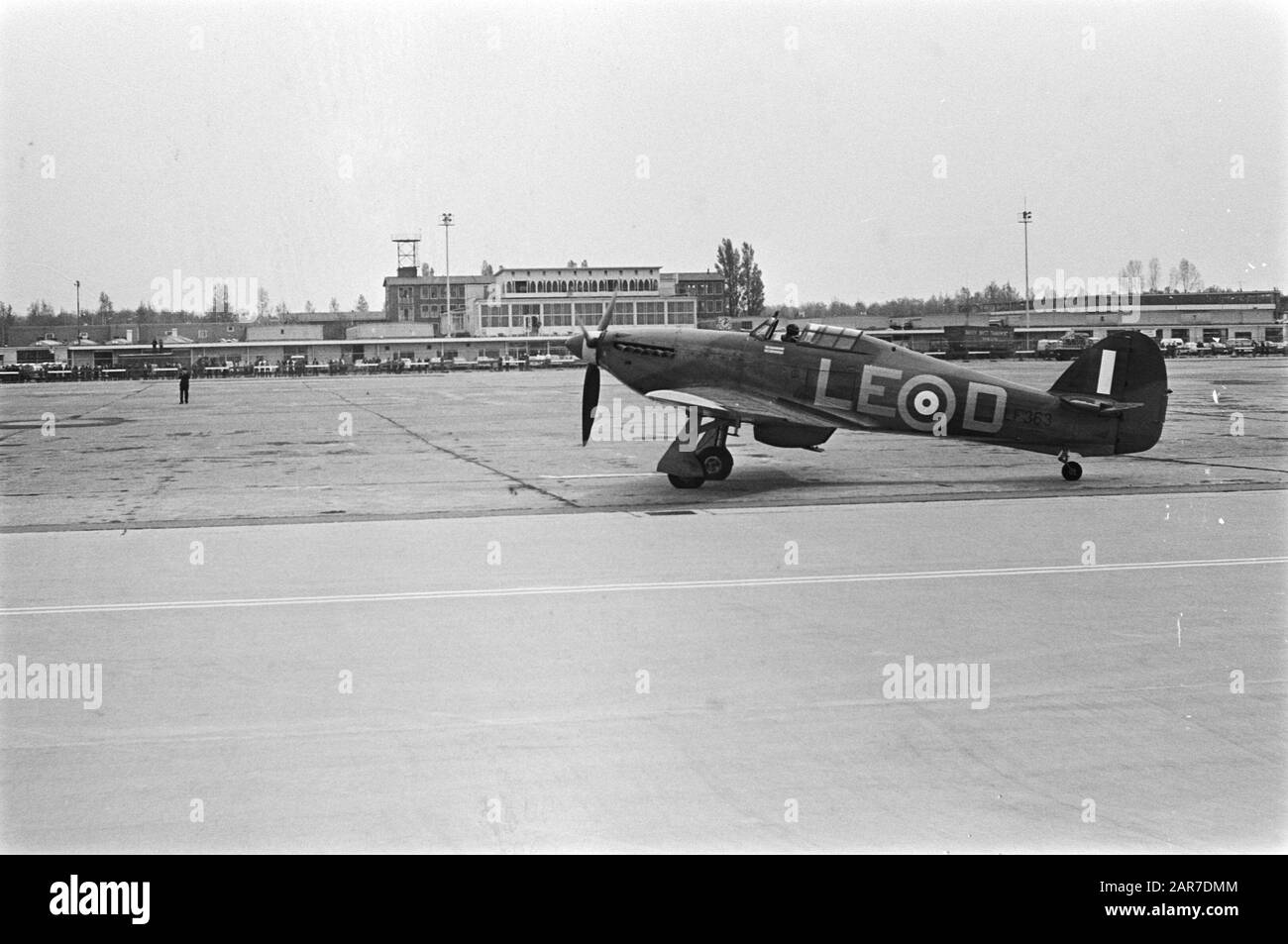 Old raf aircraft hi-res stock photography and images - Alamy