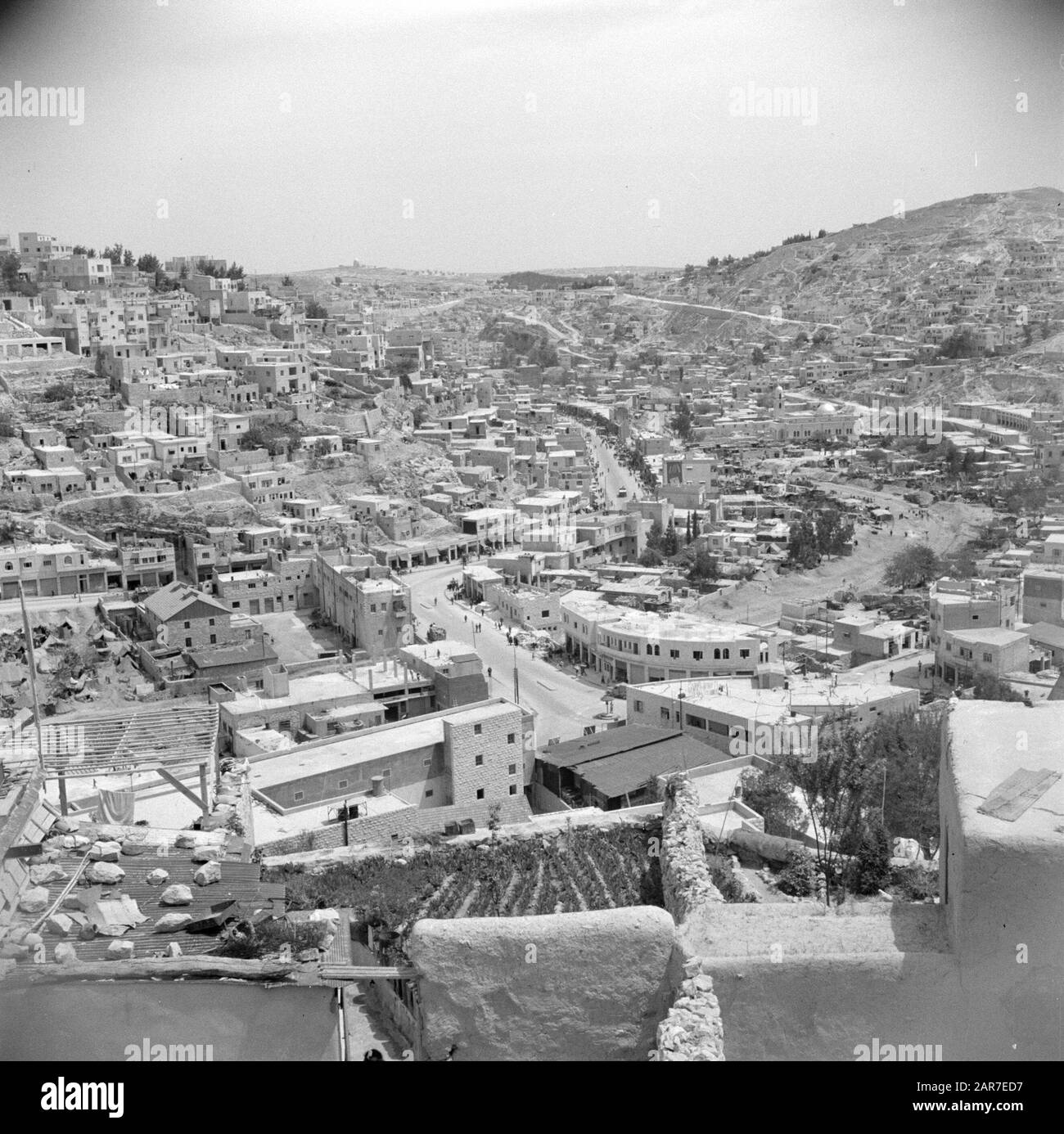Middle East 1950-1955: Jordan - Amman Overview of the city Date: 1950 ...