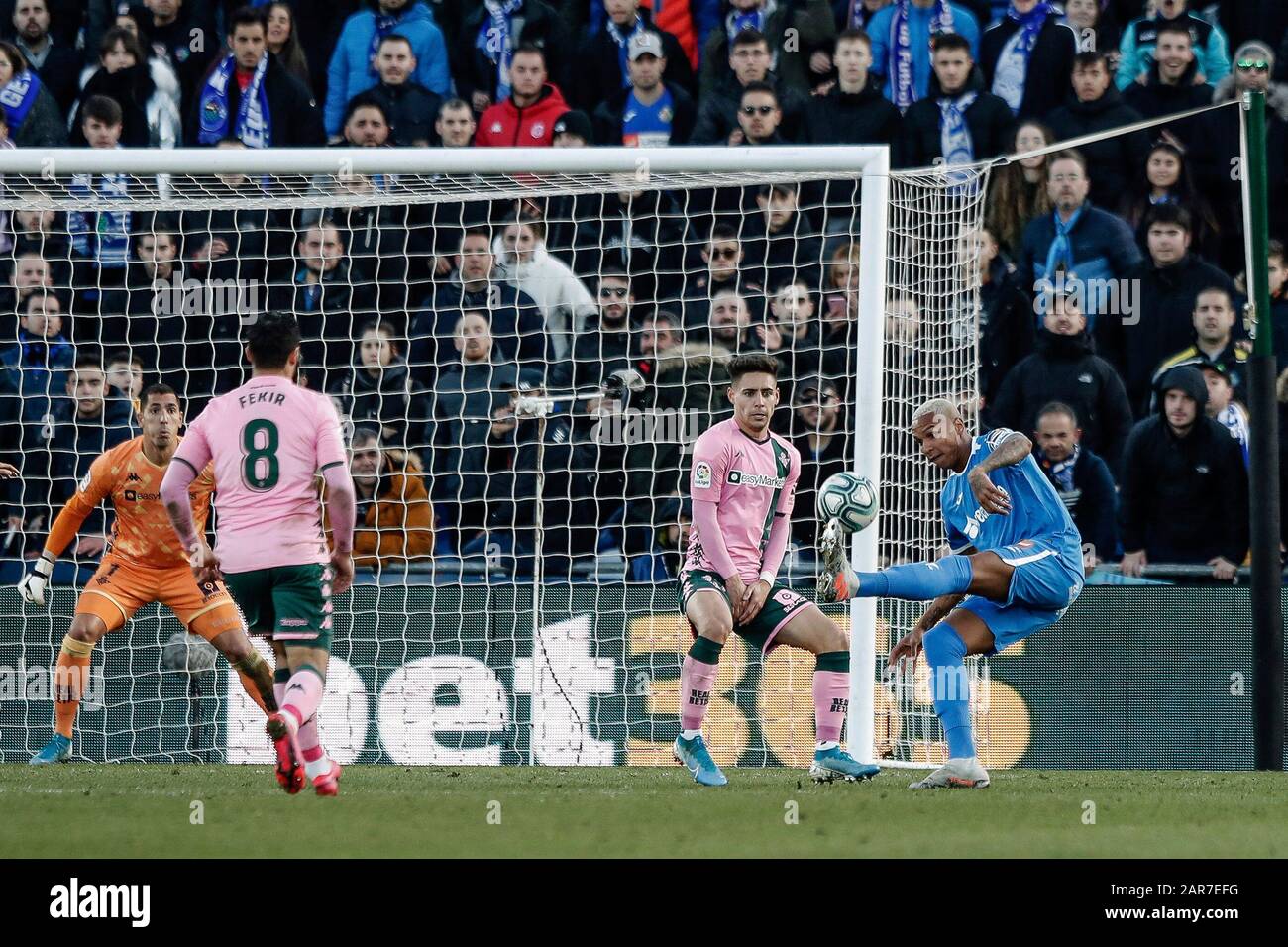 Control de futbol hi-res stock photography and images - Alamy