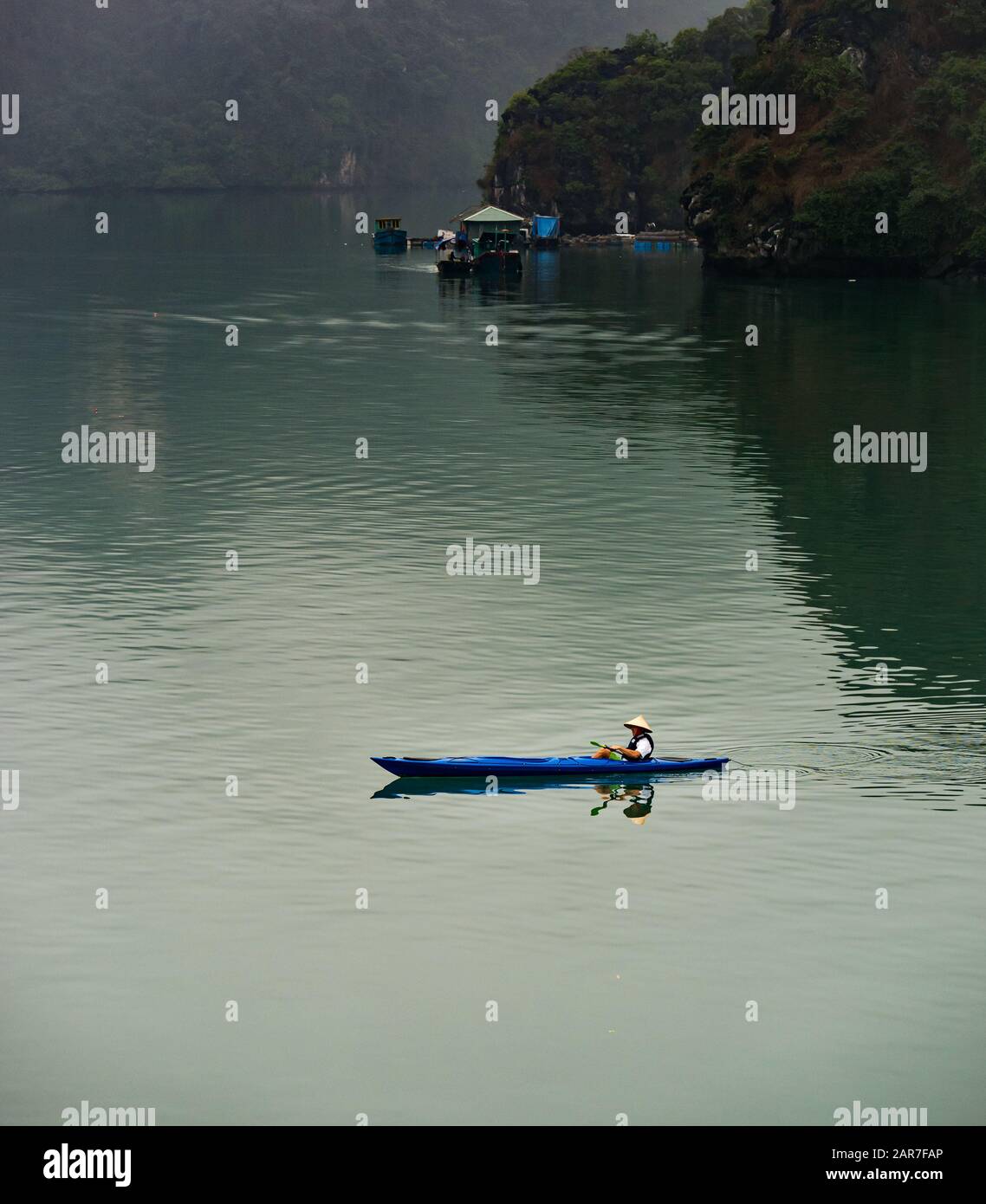 Lanha bay vietnam hi-res stock photography and images - Alamy