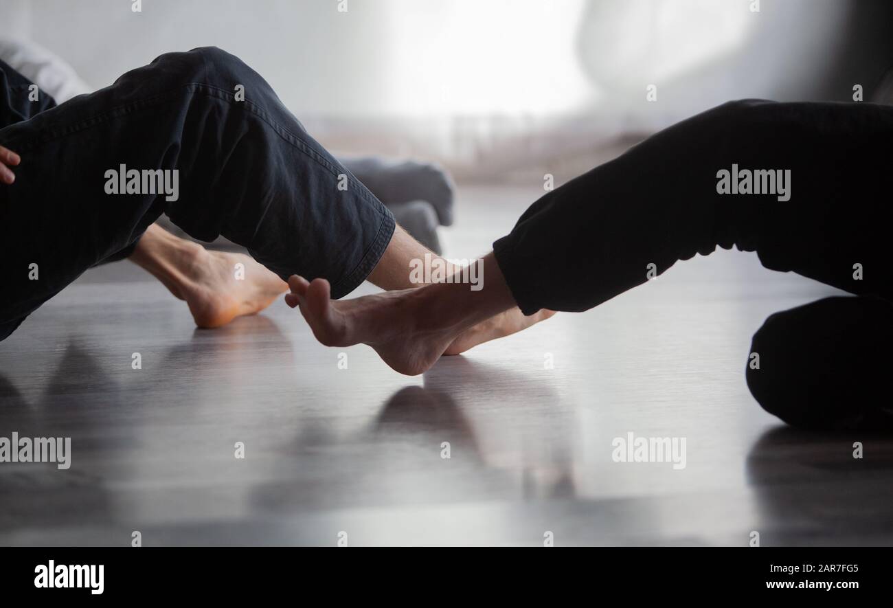 Contact improvisation dance hi-res stock photography and images - Alamy