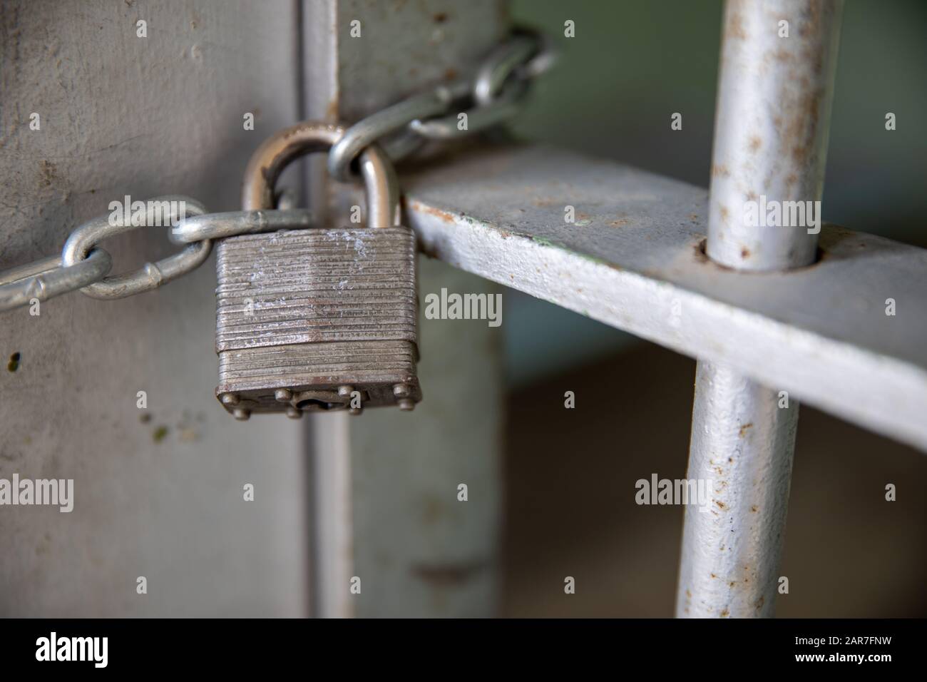 Deadbolt lock hi-res stock photography and images - Alamy