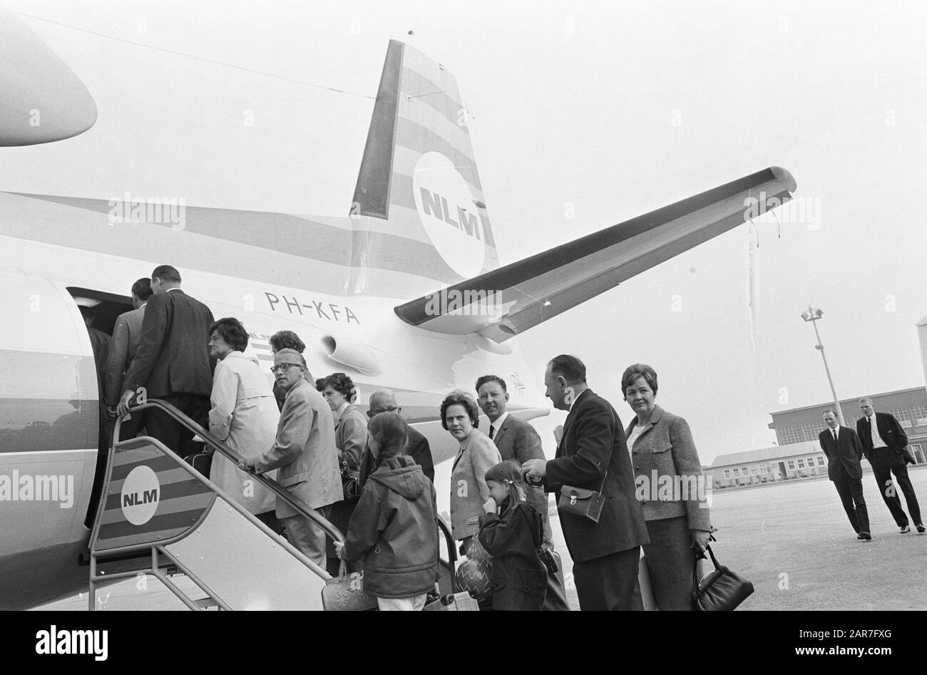 First flight of the Dutch Airline Passengers board the first flight ...