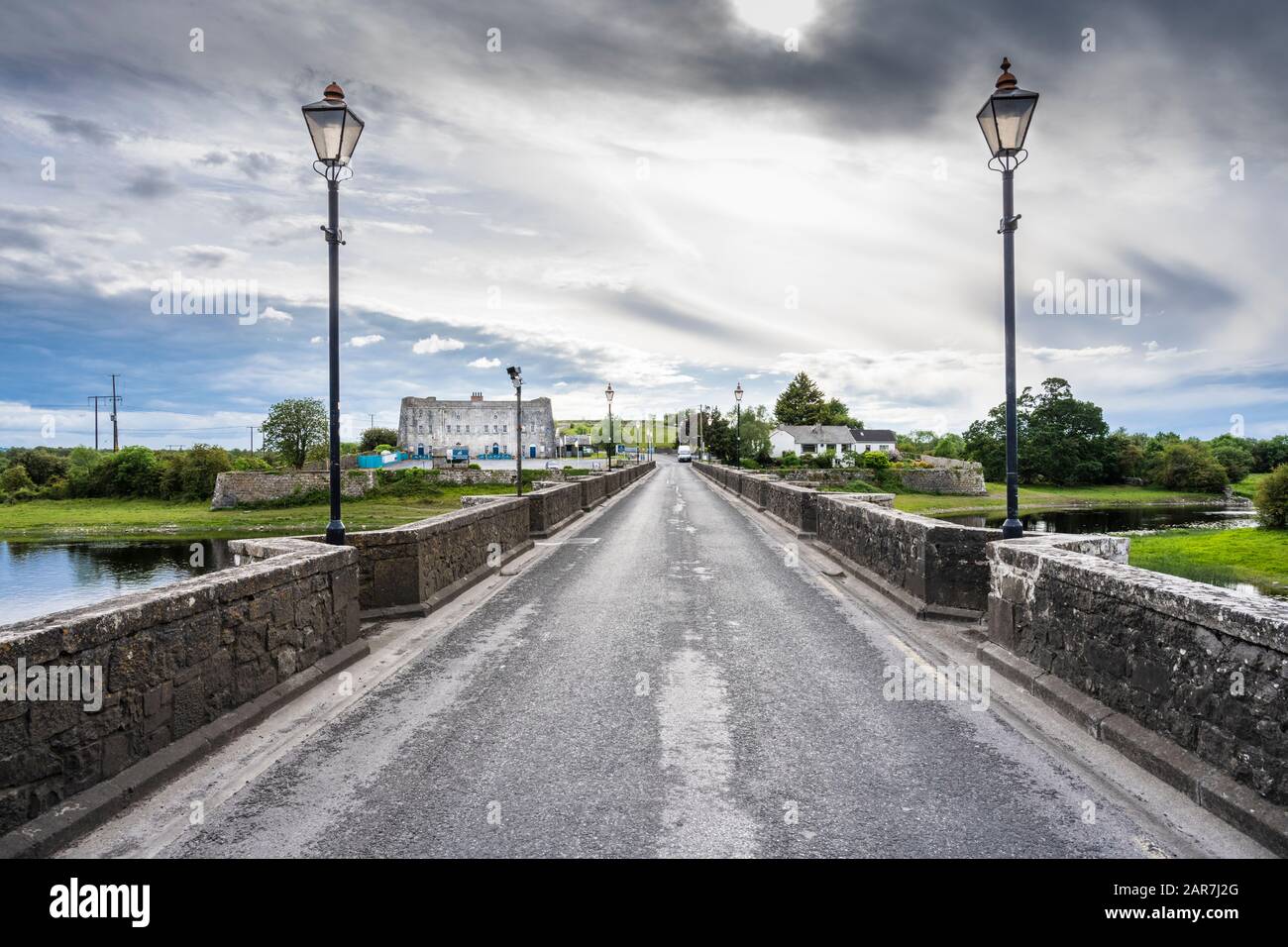 Connaught bridge hi-res stock photography and images - Alamy