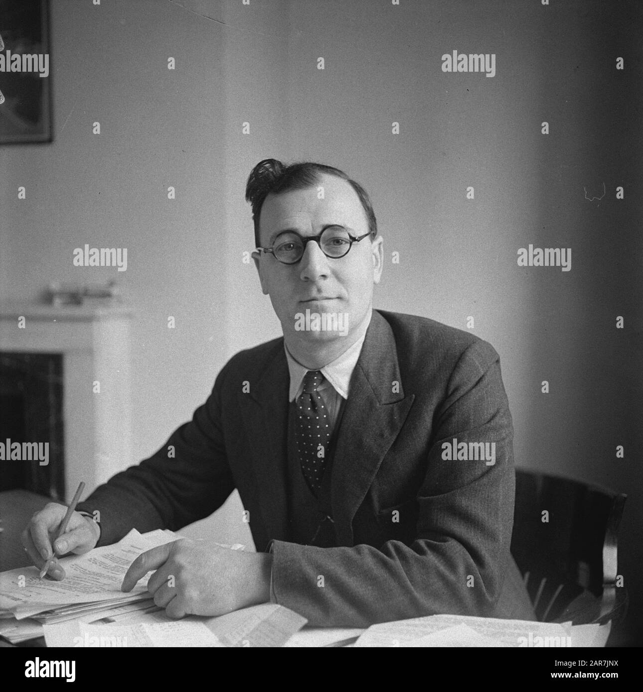 Series p h hi-res stock photography and images - Alamy