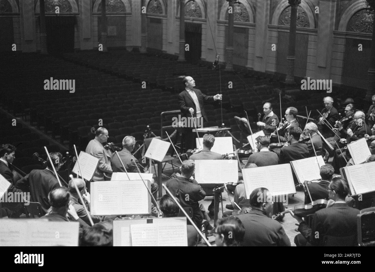 Pierre boulez guest conductor hi-res stock photography and images - Alamy