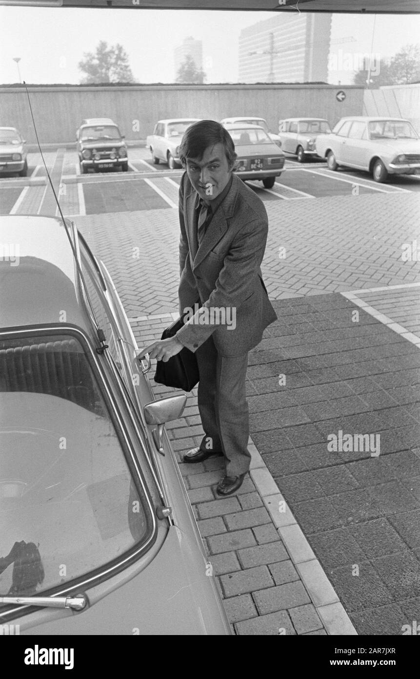 Piet Dankert (PvdA) heard about bribery affair; Dankert gets into his ...