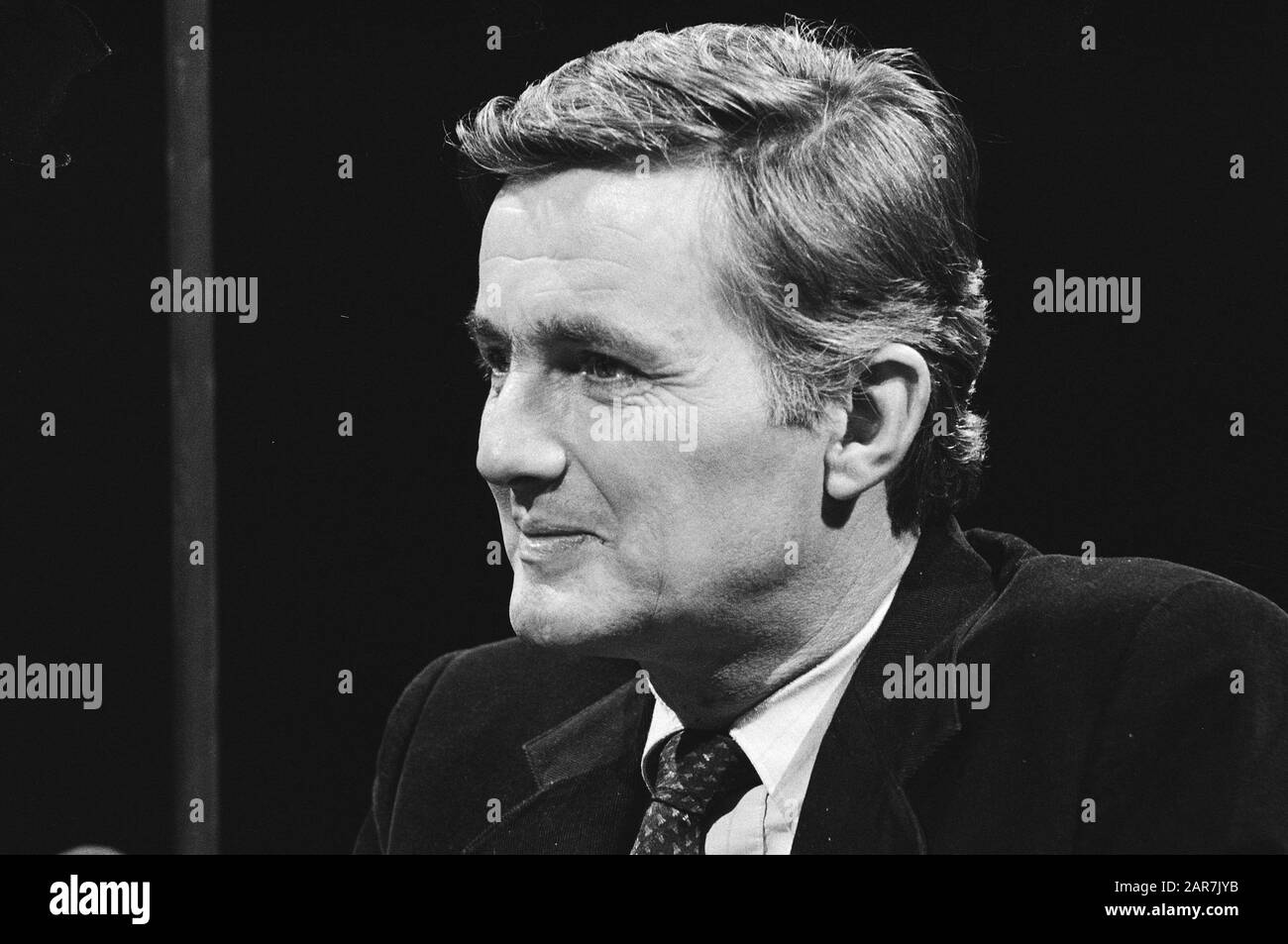 New Year's broadcast The Hague Bluf of the VARA Piet Dankert, President ...