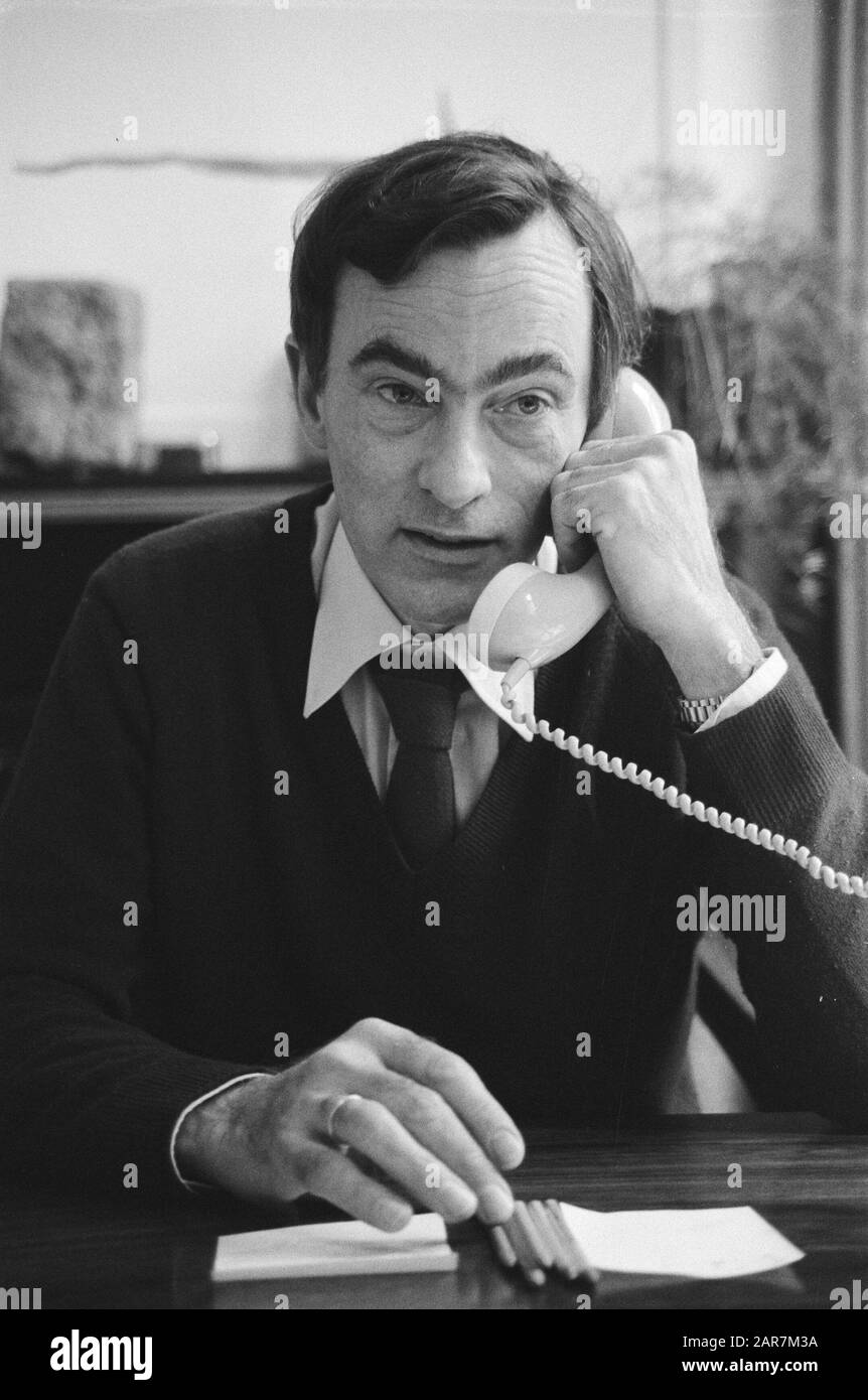 Hand portraits Black and White Stock Photos & Images - Alamy