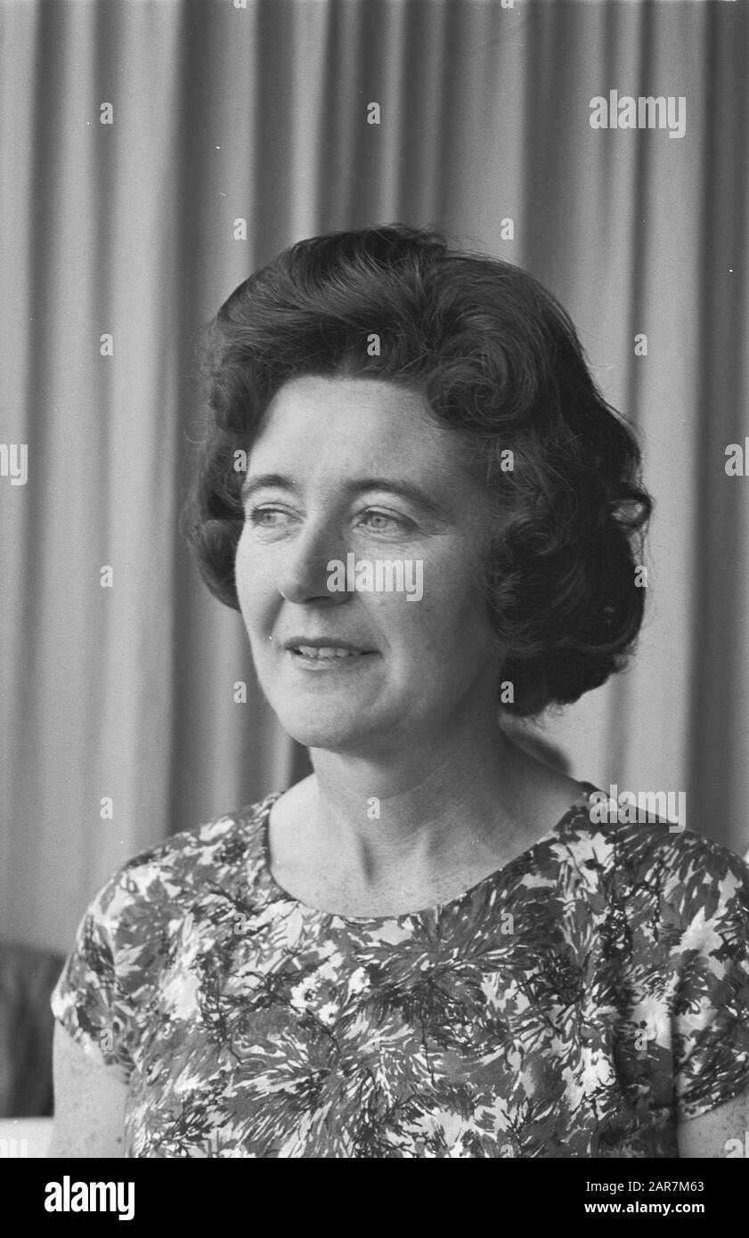 October 2 1961 hi-res stock photography and images - Alamy