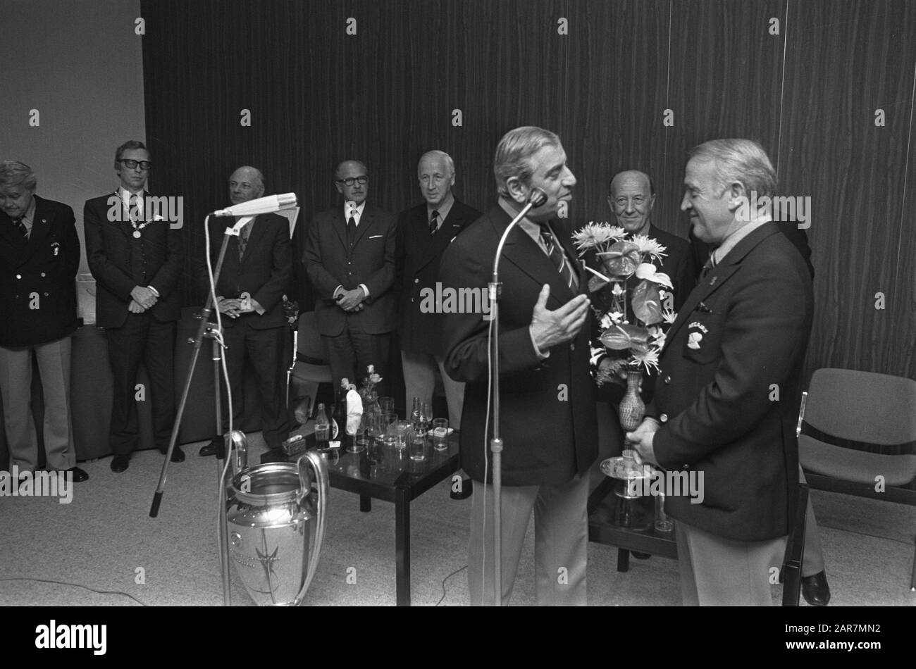 Winning european championship dutch national team hi-res stock ...