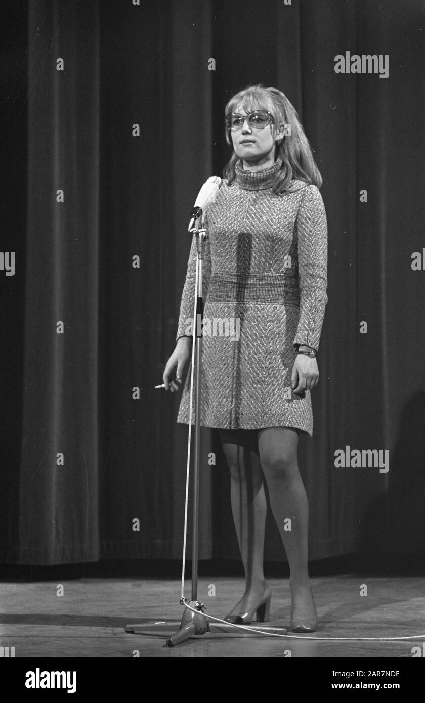 Presentation annemarie oster hi-res stock photography and images - Alamy