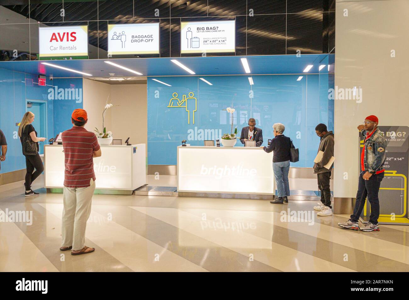 Car cars rental desk hi-res stock photography and images - Alamy