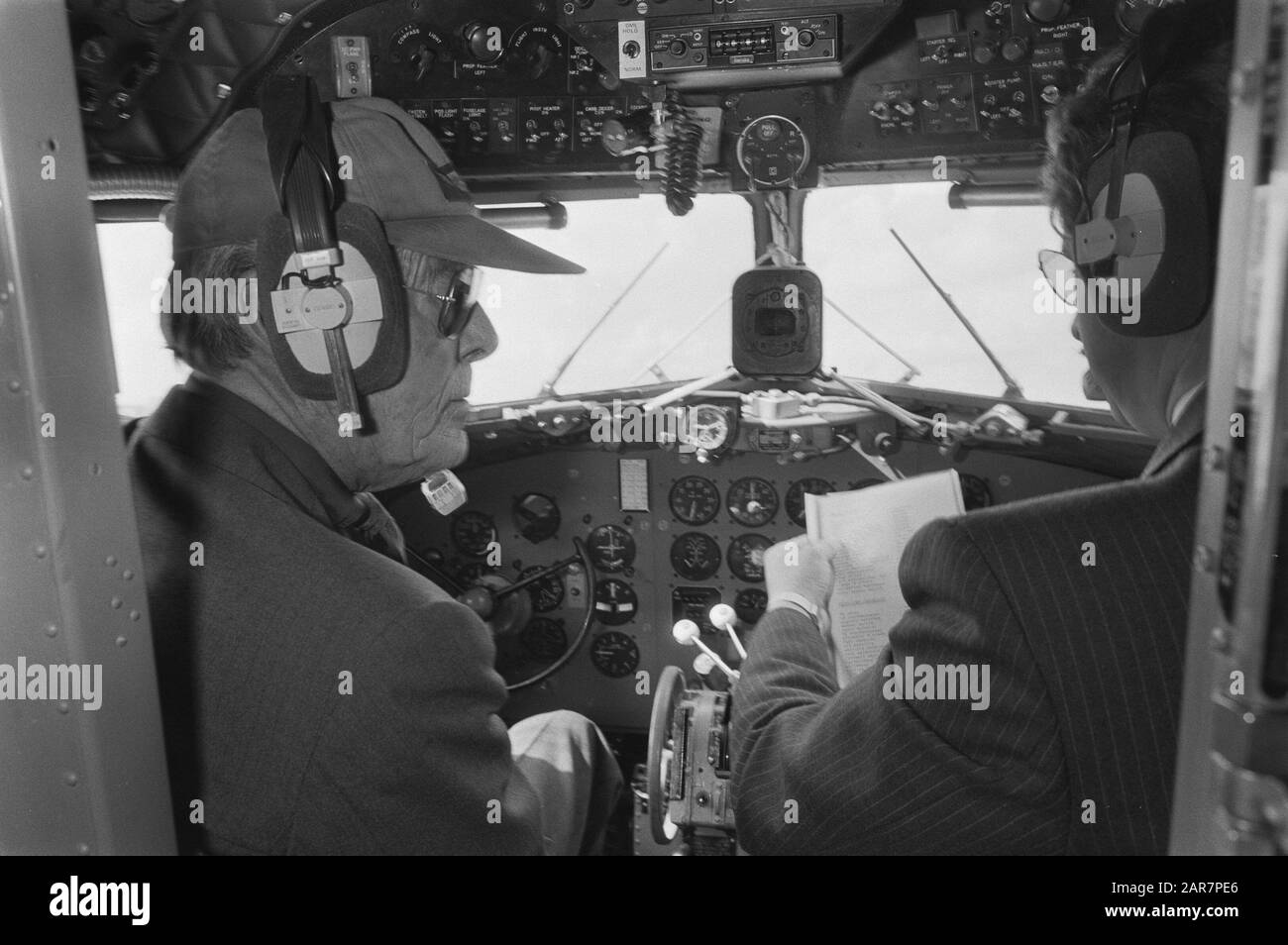 Aircraft tiller hi-res stock photography and images - Alamy