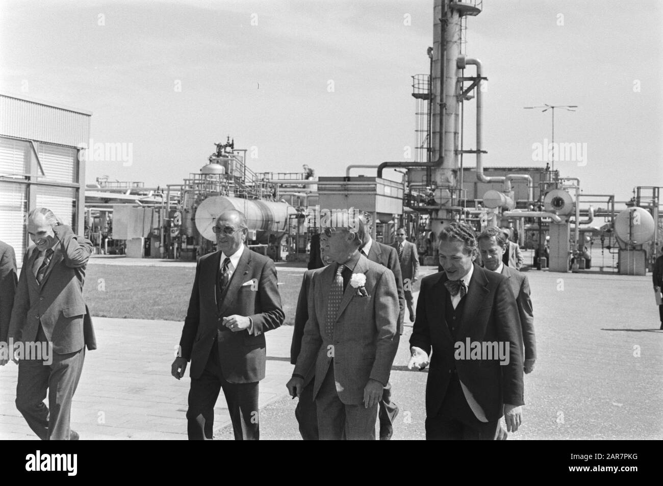 Prins Bernhard visits NAM, groninger gas field (and drilling rig), 11 ...