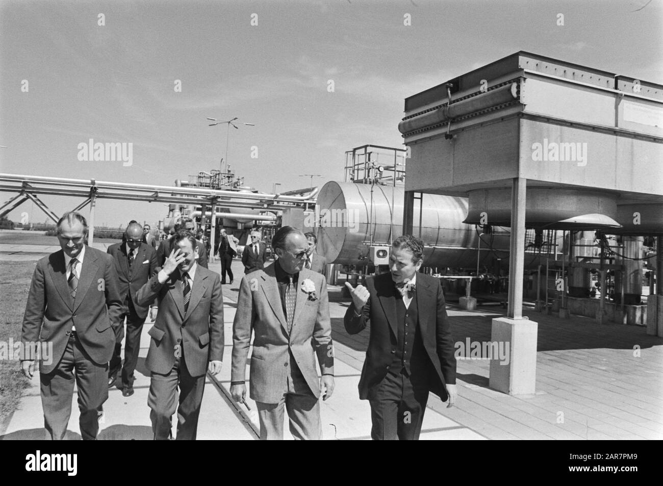 Prins Bernhard visits NAM, groninger gas field (and drilling rig ...