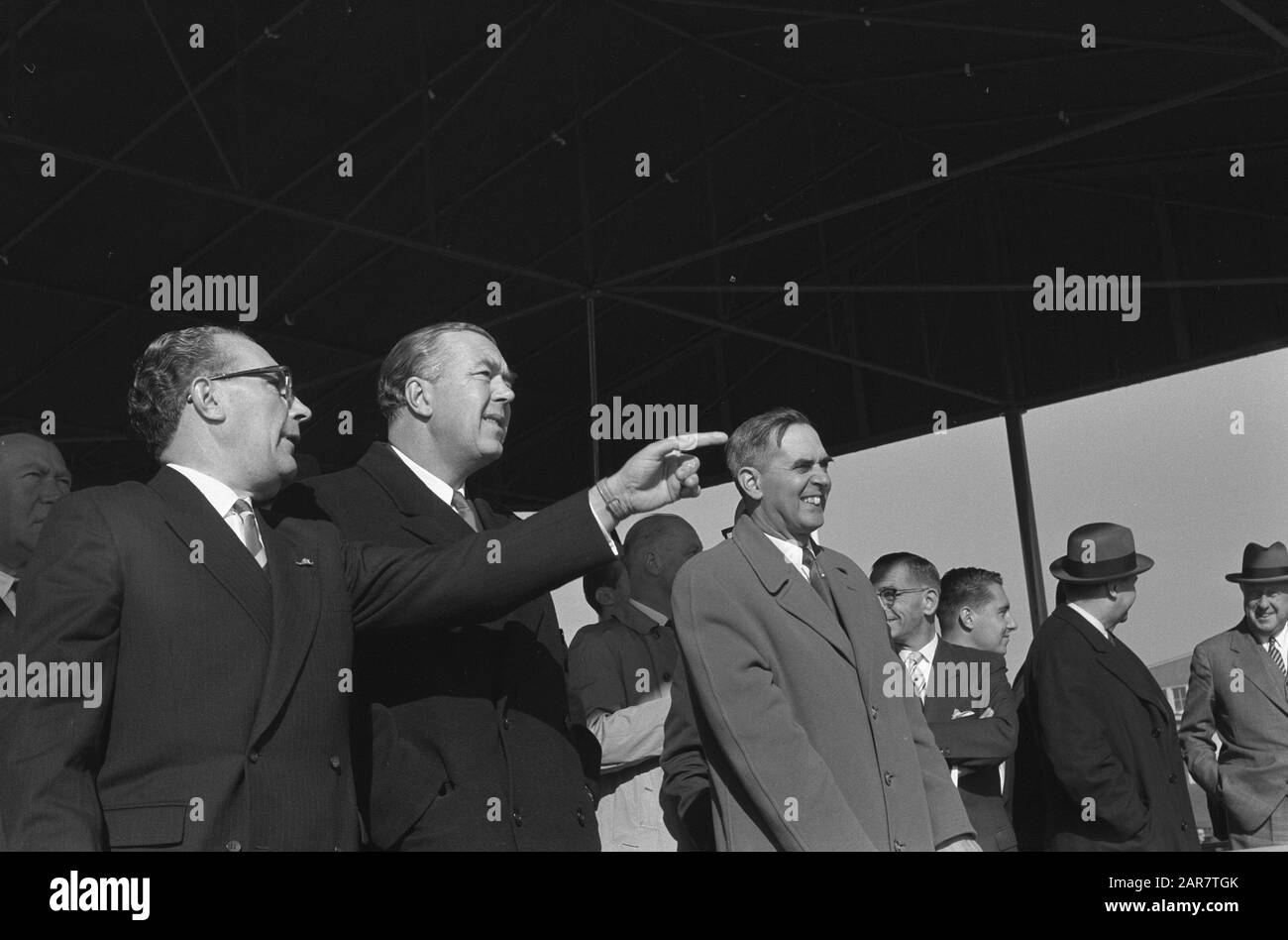 Prins Bertil visits DAF factories Date: October 6, 1959 Person name ...