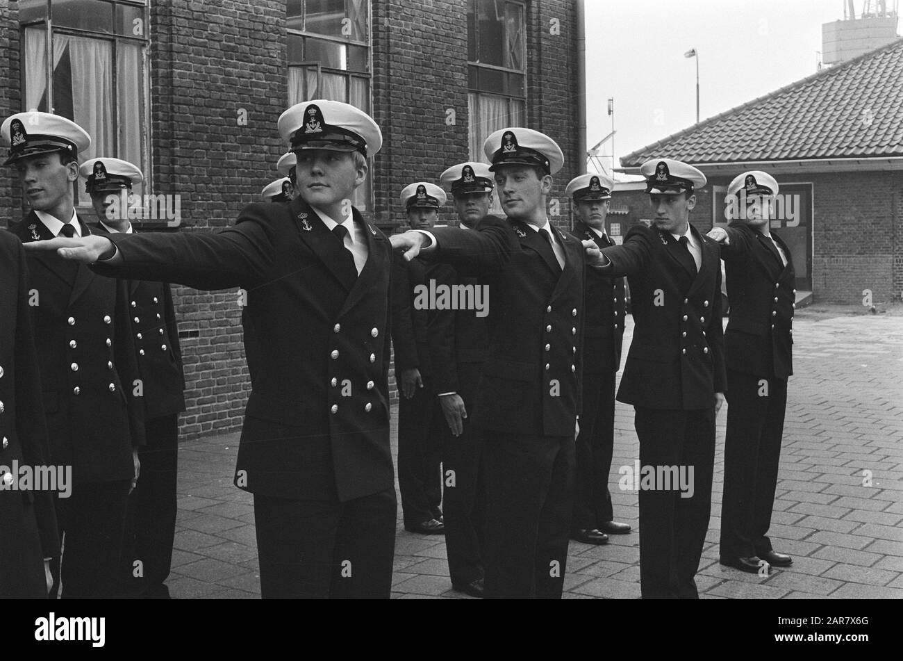 Prince Willem Alexander in the Navy Date: September 11, 1985 Keywords ...
