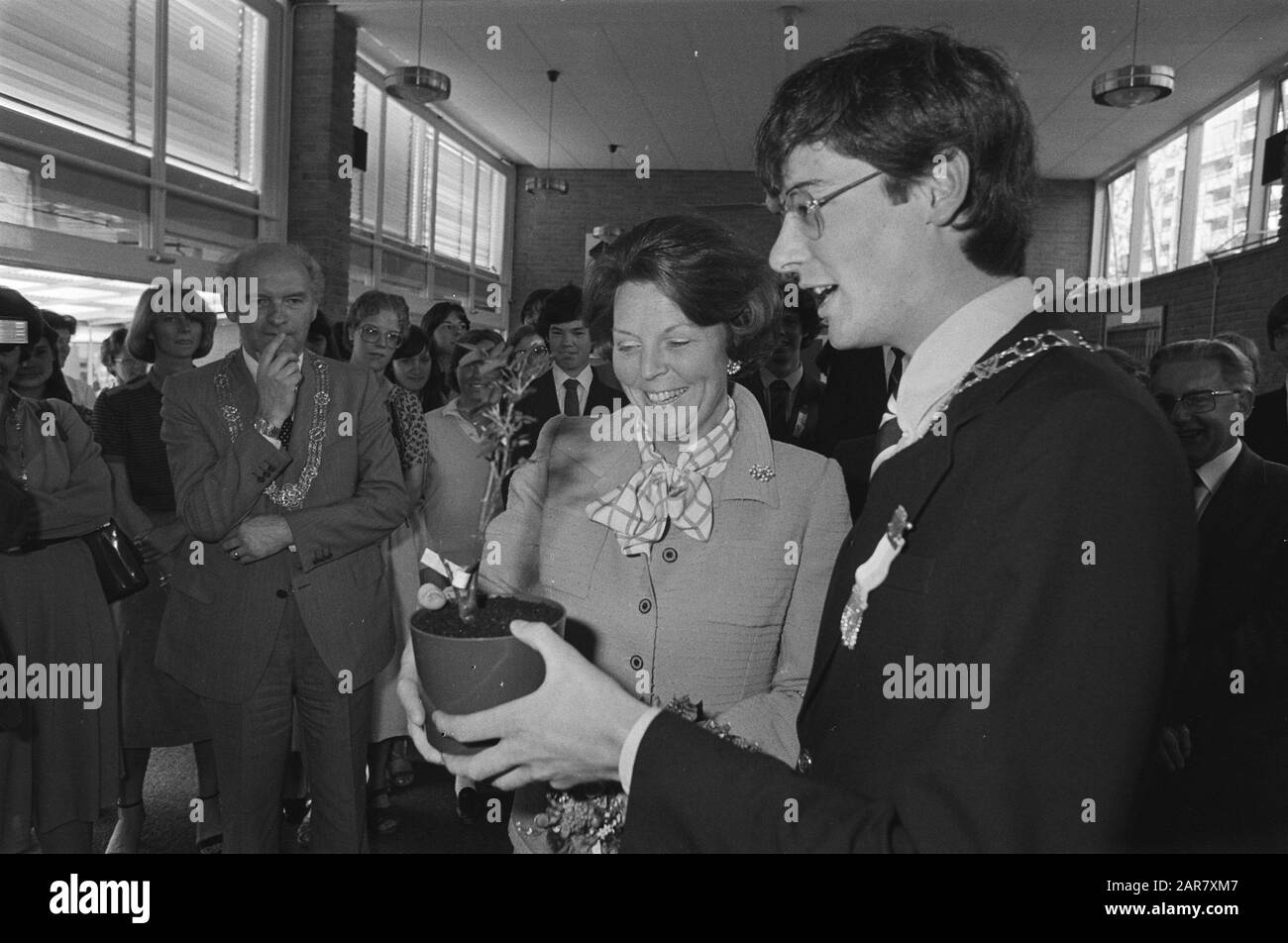 Mayoral office Black and White Stock Photos & Images - Alamy