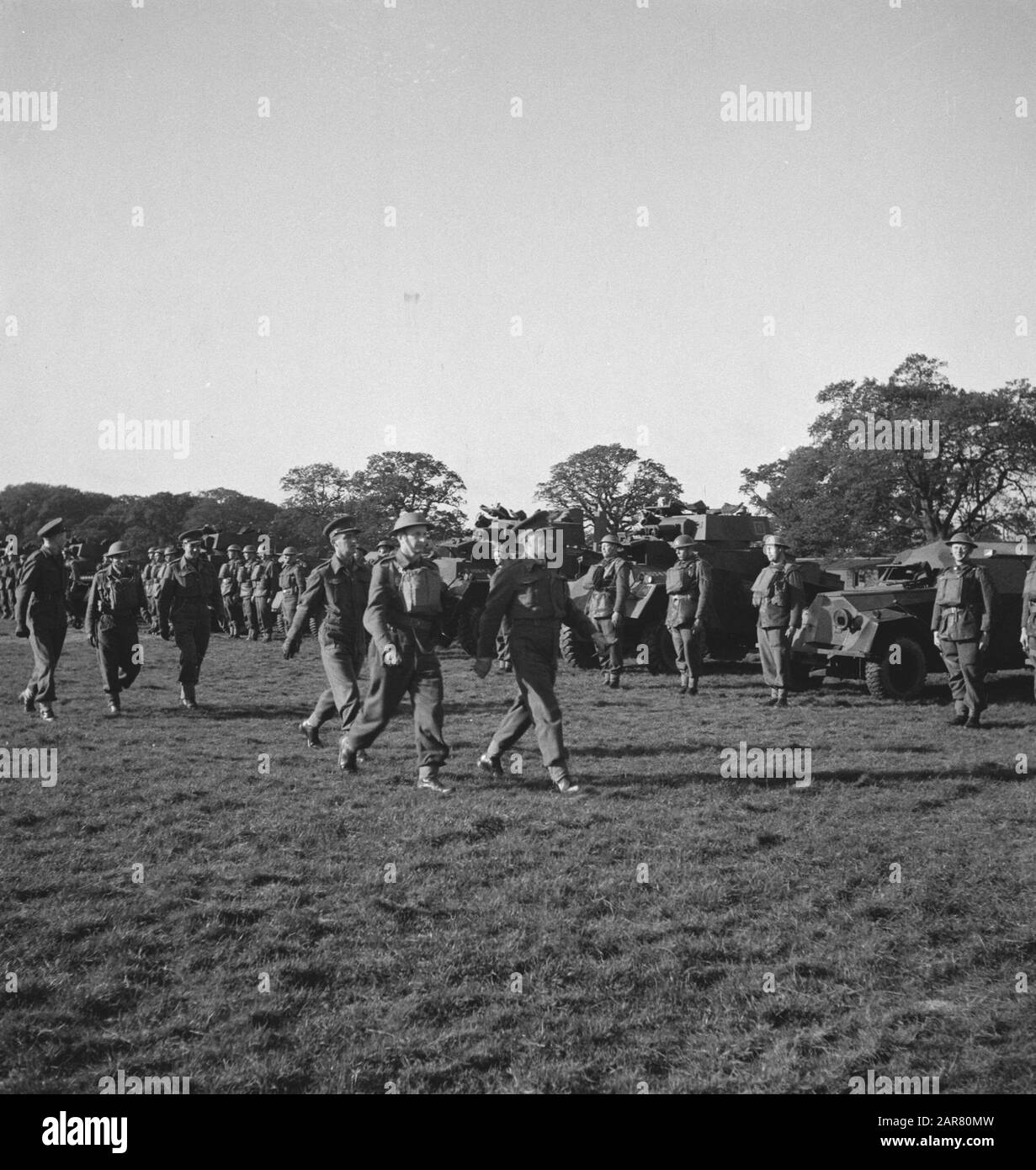 ARMY [Army] Anefo London series Princess Irene Brigade. 68 Inspection ...