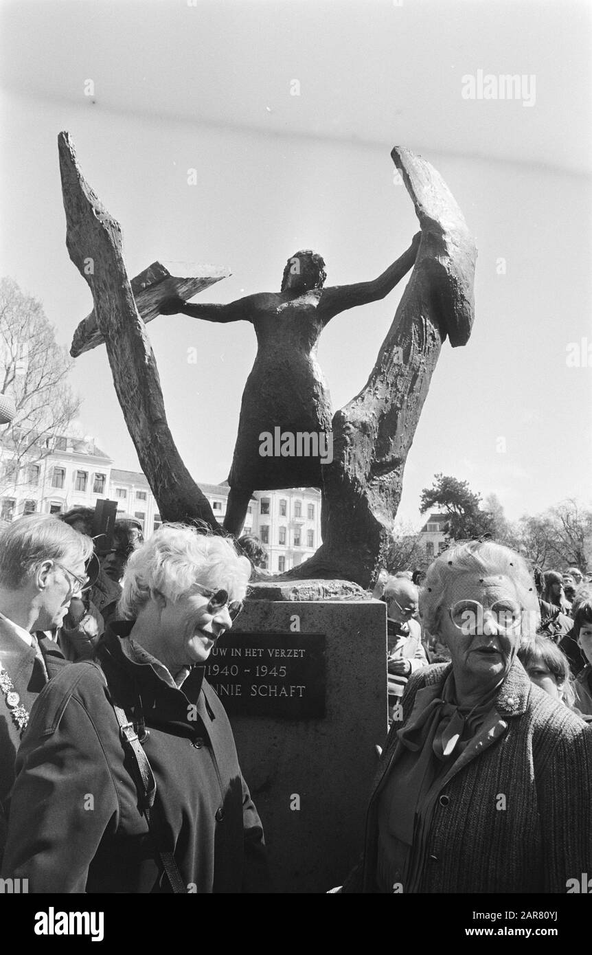 Truus menger oversteegen hi-res stock photography and images - Alamy