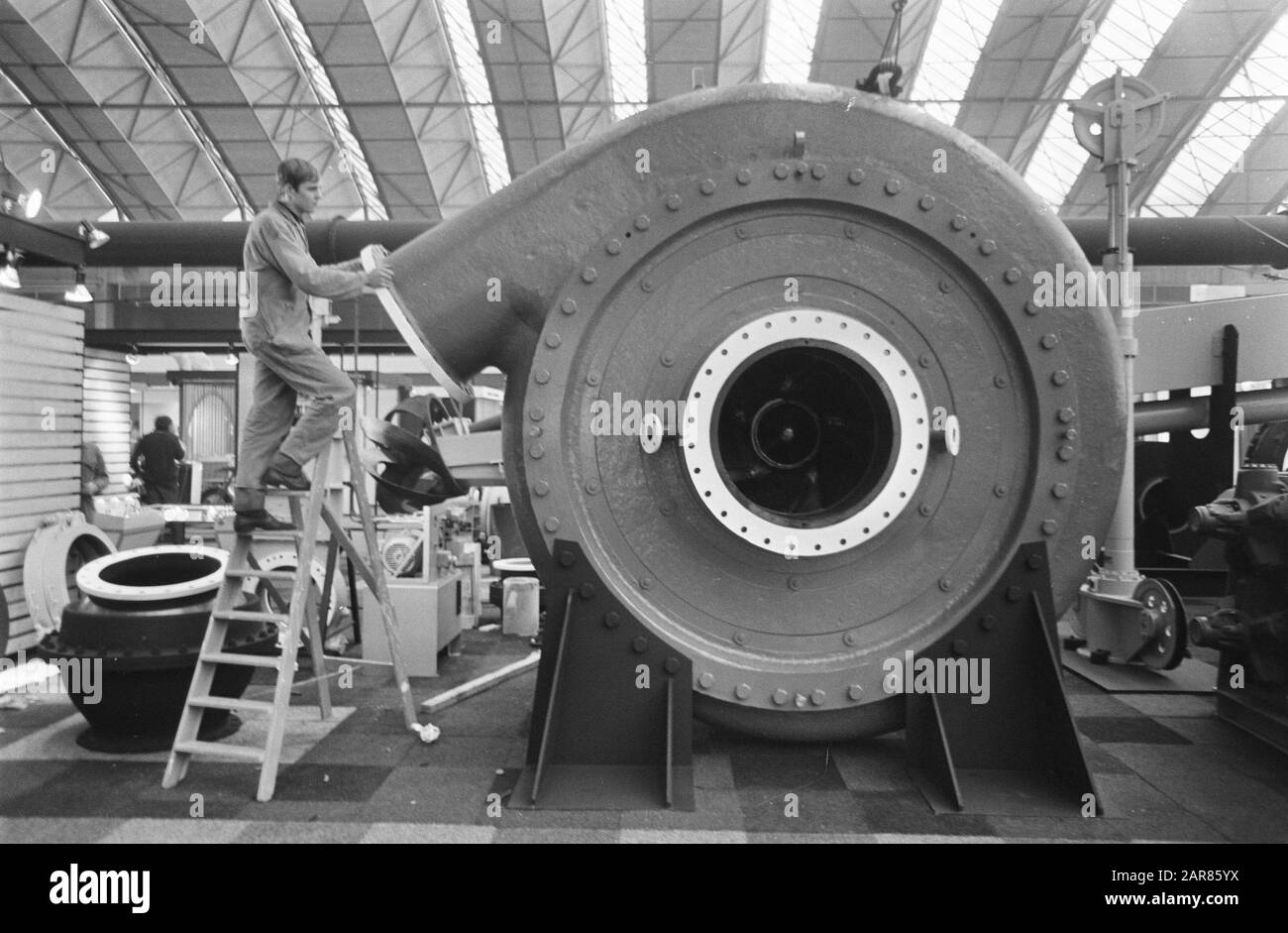 RAI, Europoort 1968 ship screws in verlerlei form Date: 11 November ...