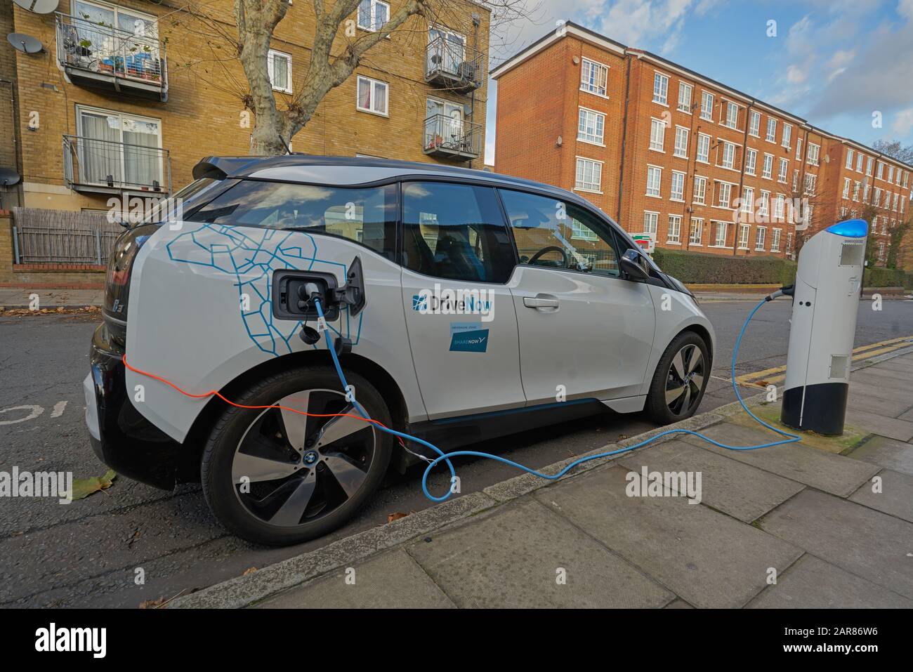 Electric bmw i3 charging hi-res stock photography and images - Alamy