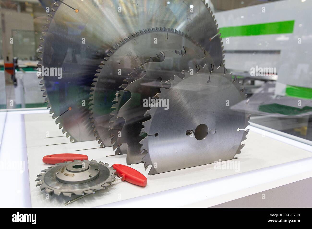 Timber cutters hi-res stock photography and images - Alamy