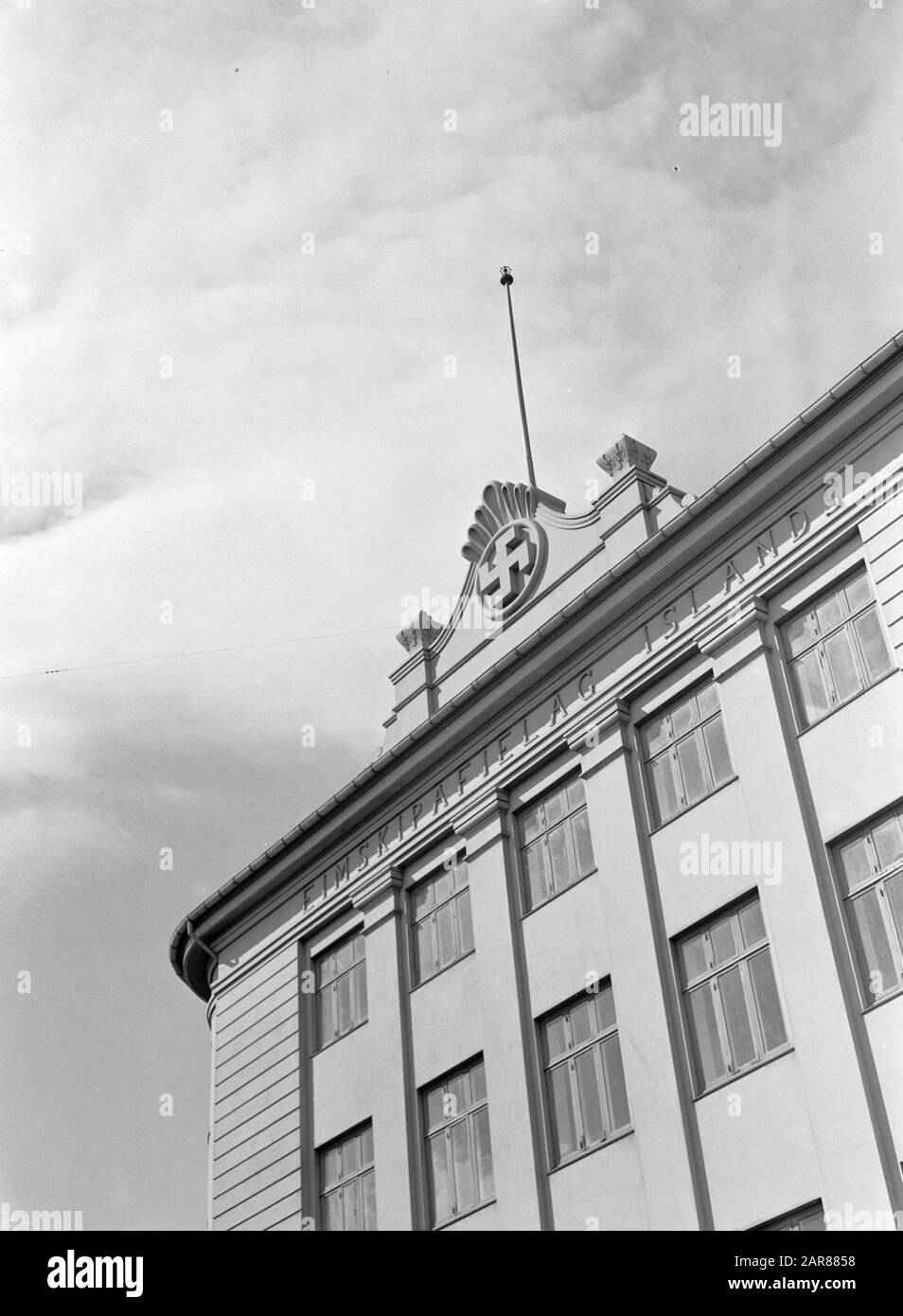 Swastika logo hi-res stock photography and images - Alamy