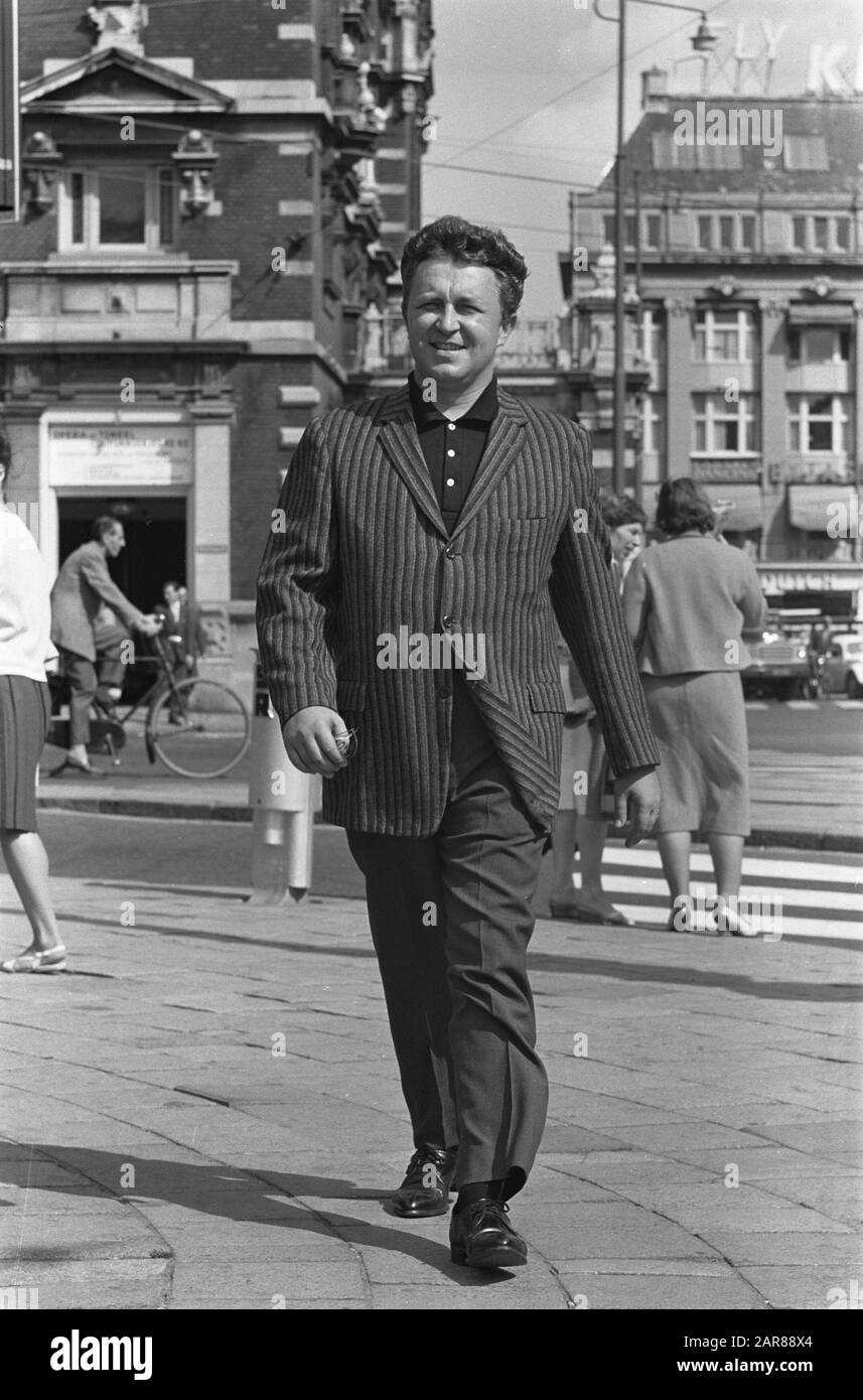 Robert nagy guest hi-res stock photography and images - Alamy