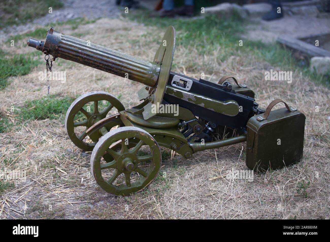 Recoil 1918 hi-res stock photography and images - Alamy