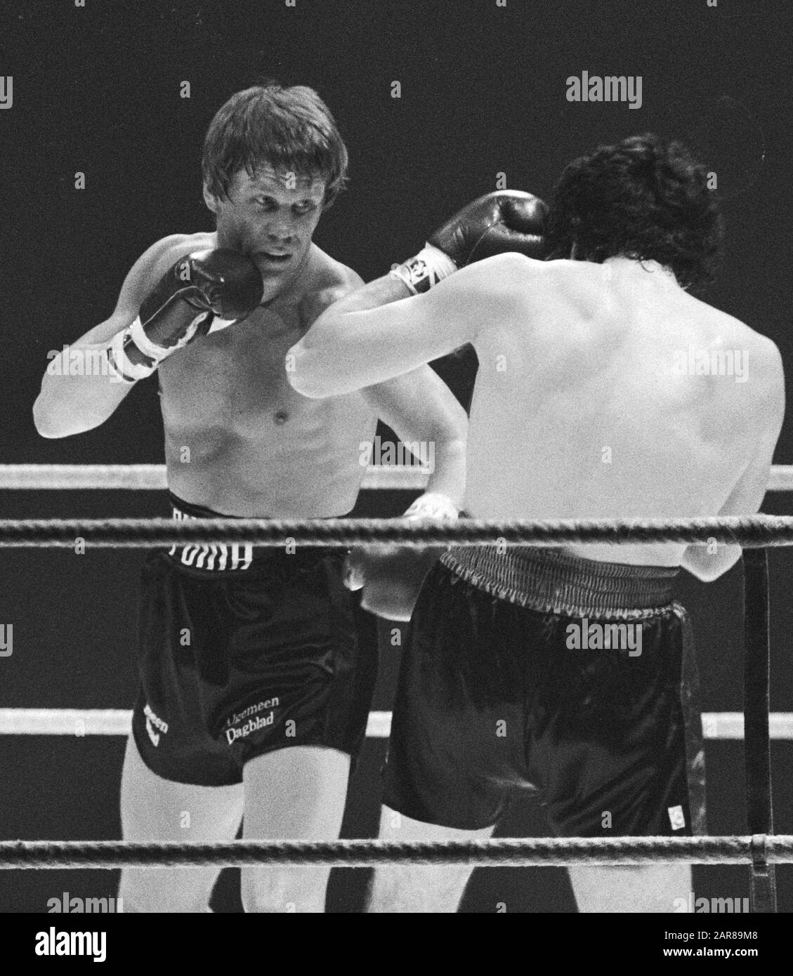 European Boxing Championships, Koopmans versus Traversaro in Ahoy ...