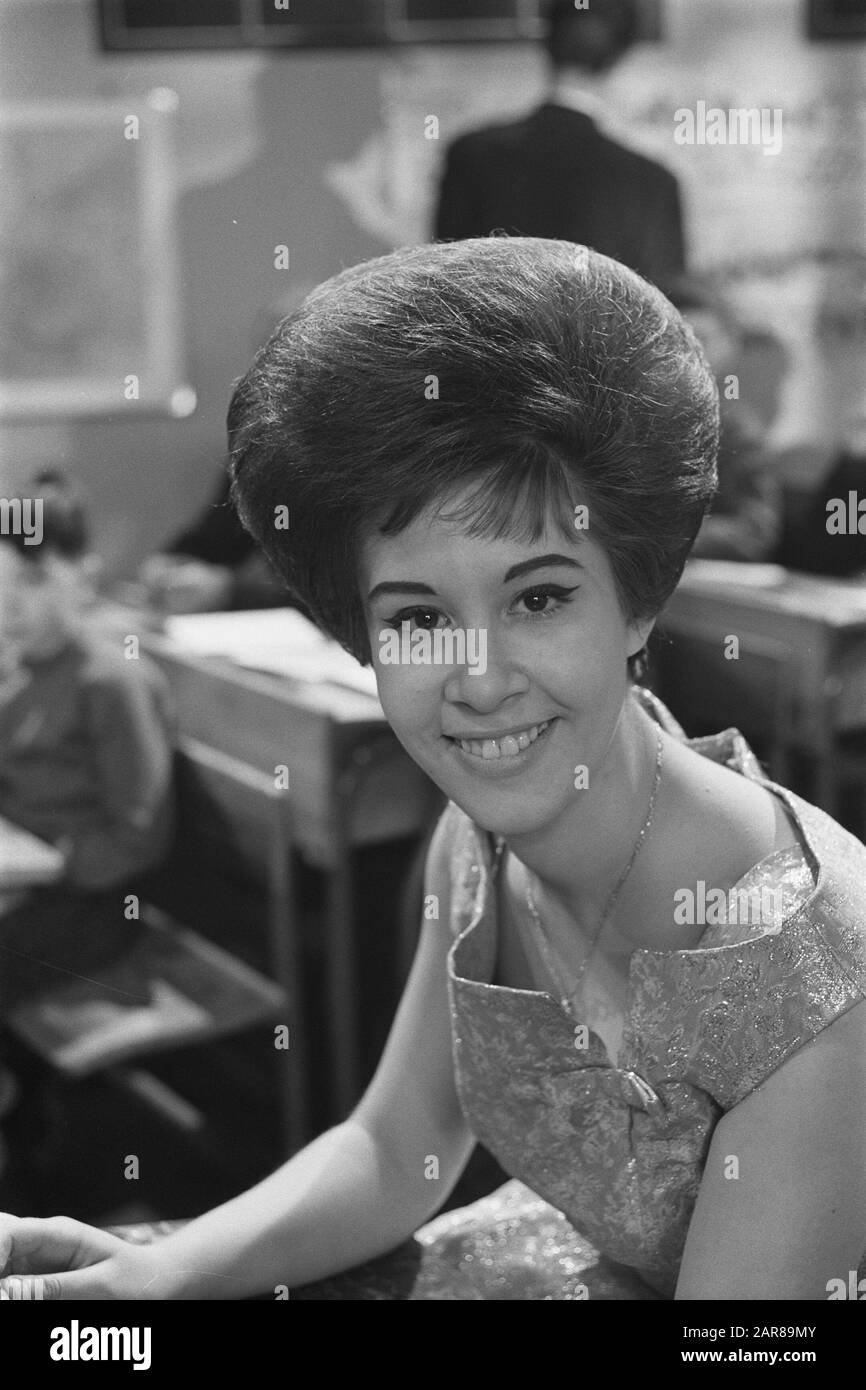 Helen shapiro hi-res stock photography and images - Alamy