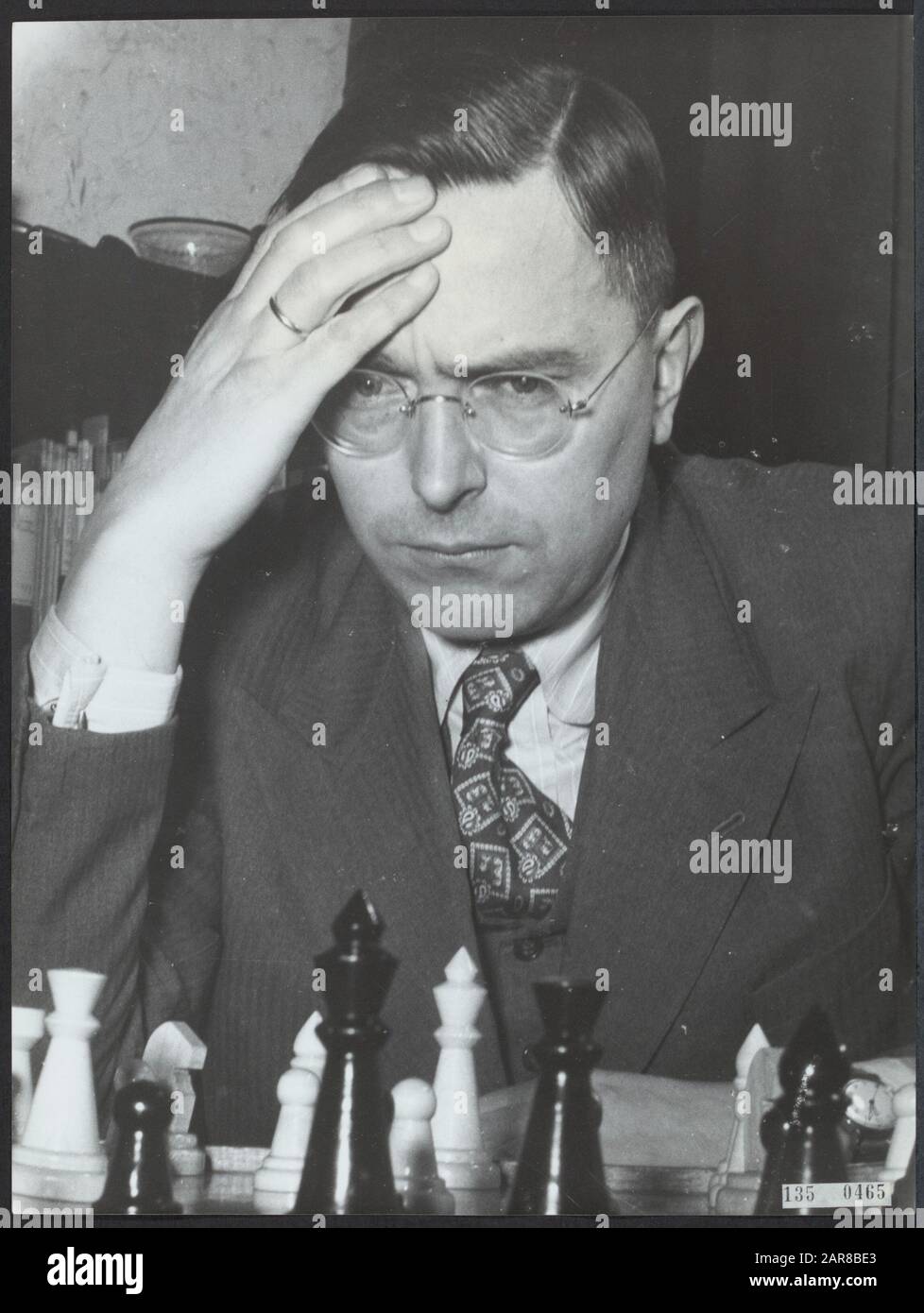 chess, euwe max Date: undated Keywords: chess Personal name: euwe max ...