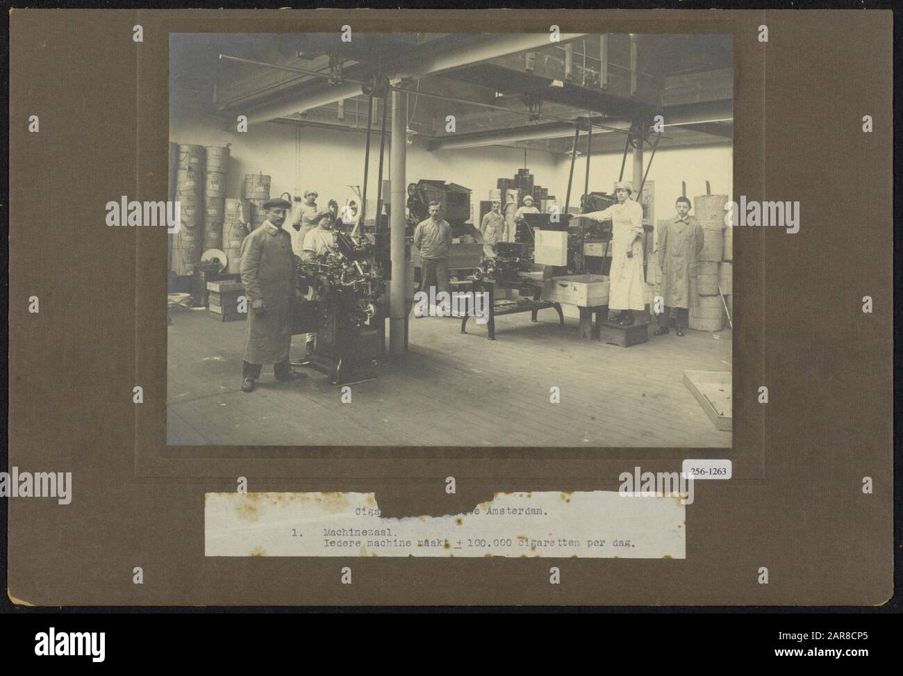 Tobaccofactorymachines hi-res stock photography and images - Alamy