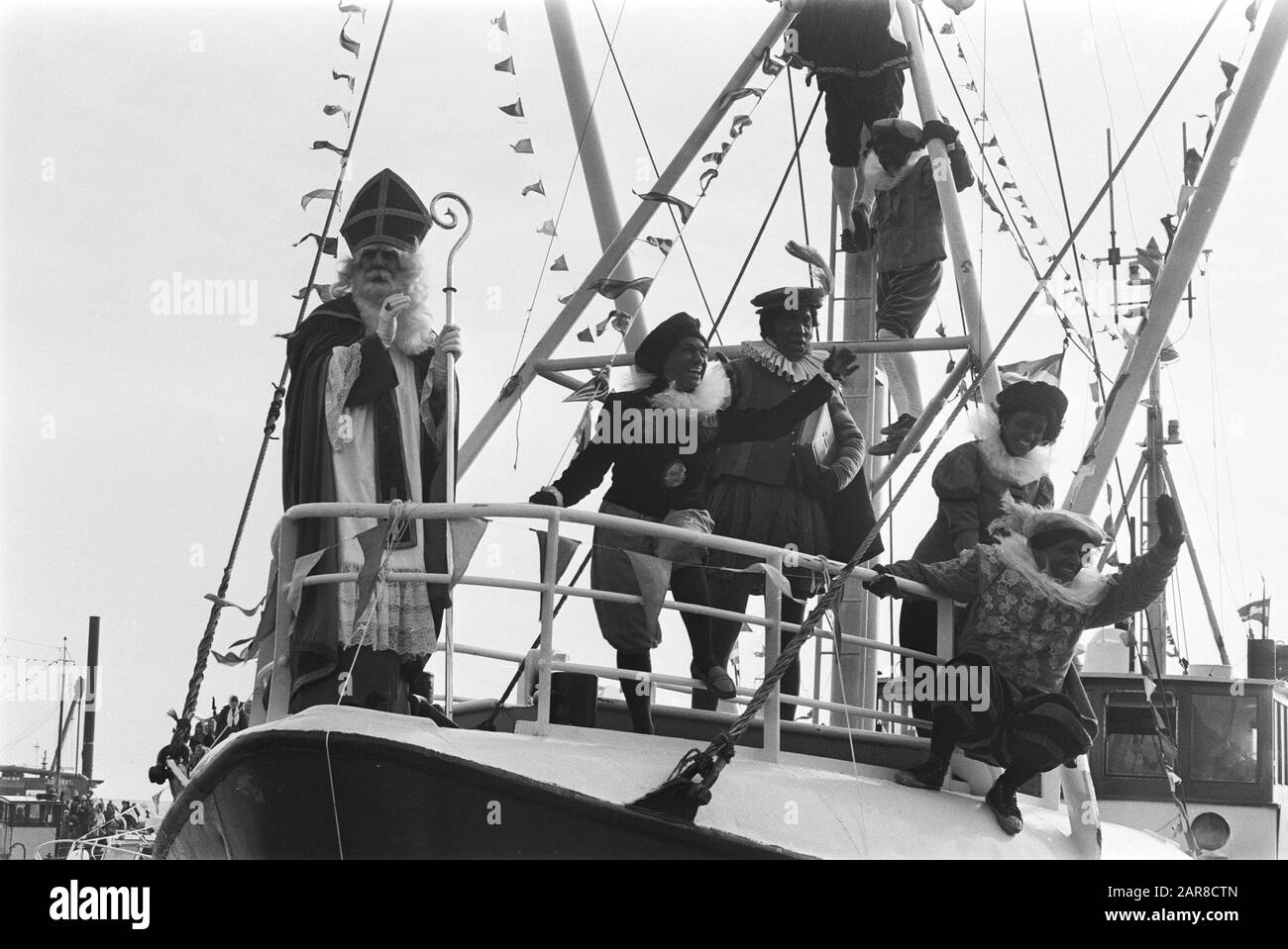 Sinterklaas boat Black and White Stock Photos & Images - Alamy