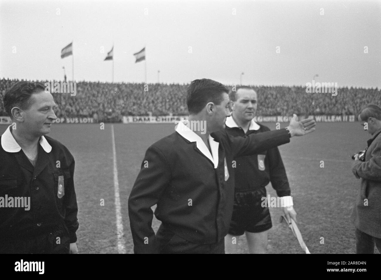 Referee brouwer hi-res stock photography and images - Alamy