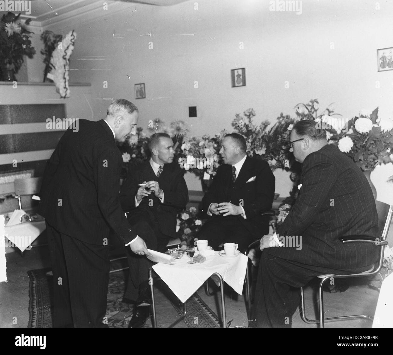 Workplace reception Black and White Stock Photos & Images - Alamy