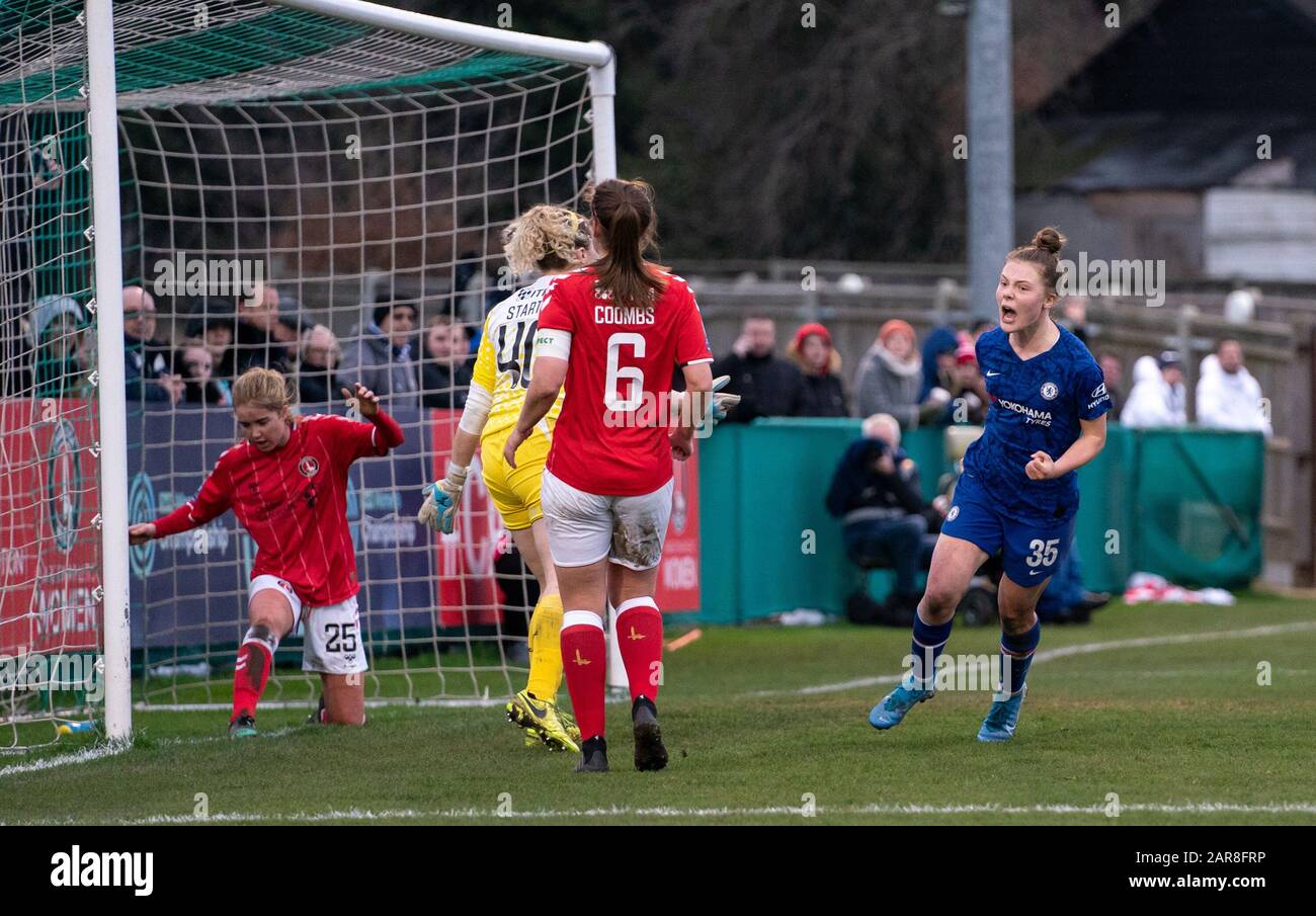 Emily murphy hi-res stock photography and images - Alamy