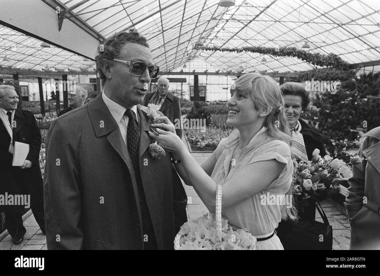 State Secretary Hazekamp (EZ) opened keukenhof in Lisse, Hazekamp gets ...