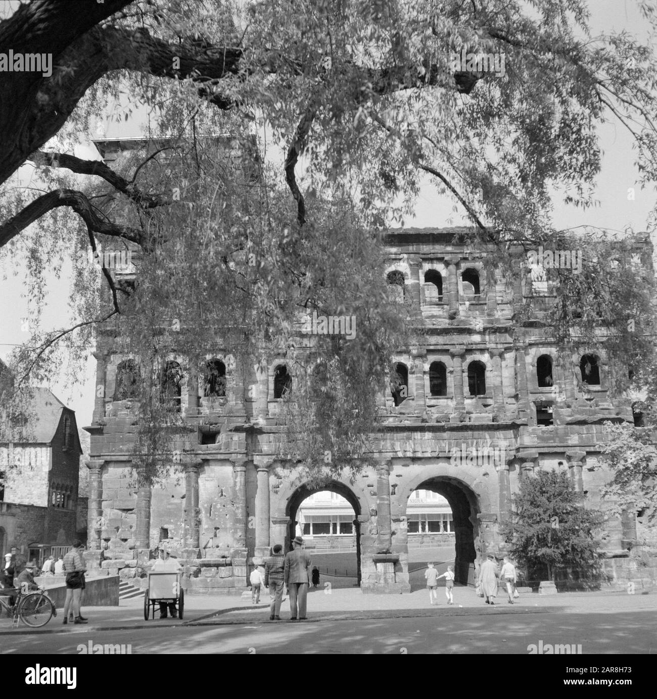 Trier: Sights City side of the Porta Nigra Date: undated Location ...